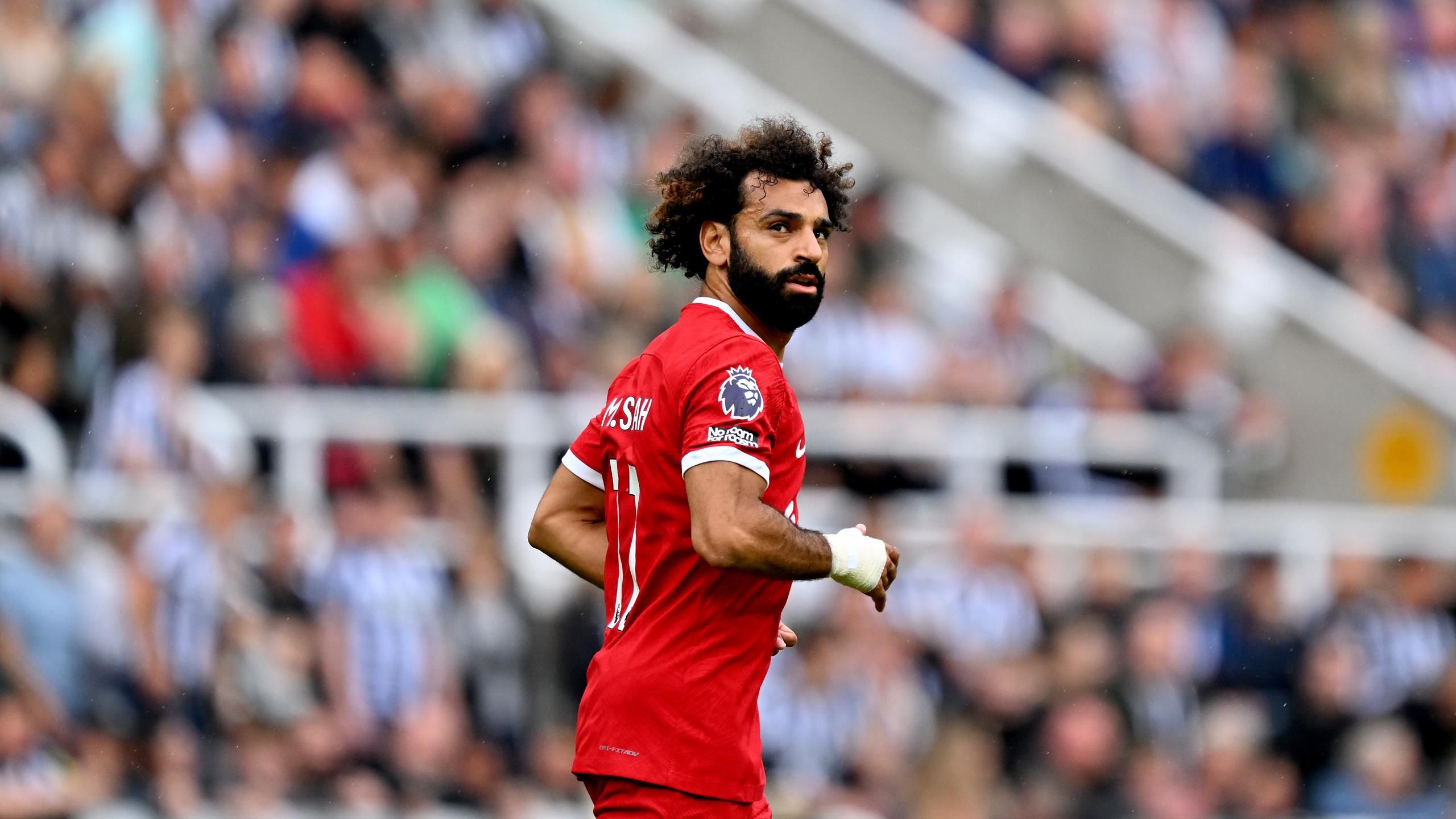 Mohamed Salah: Peter Crouch says longer Saudi transfer window 'doesn't ...
