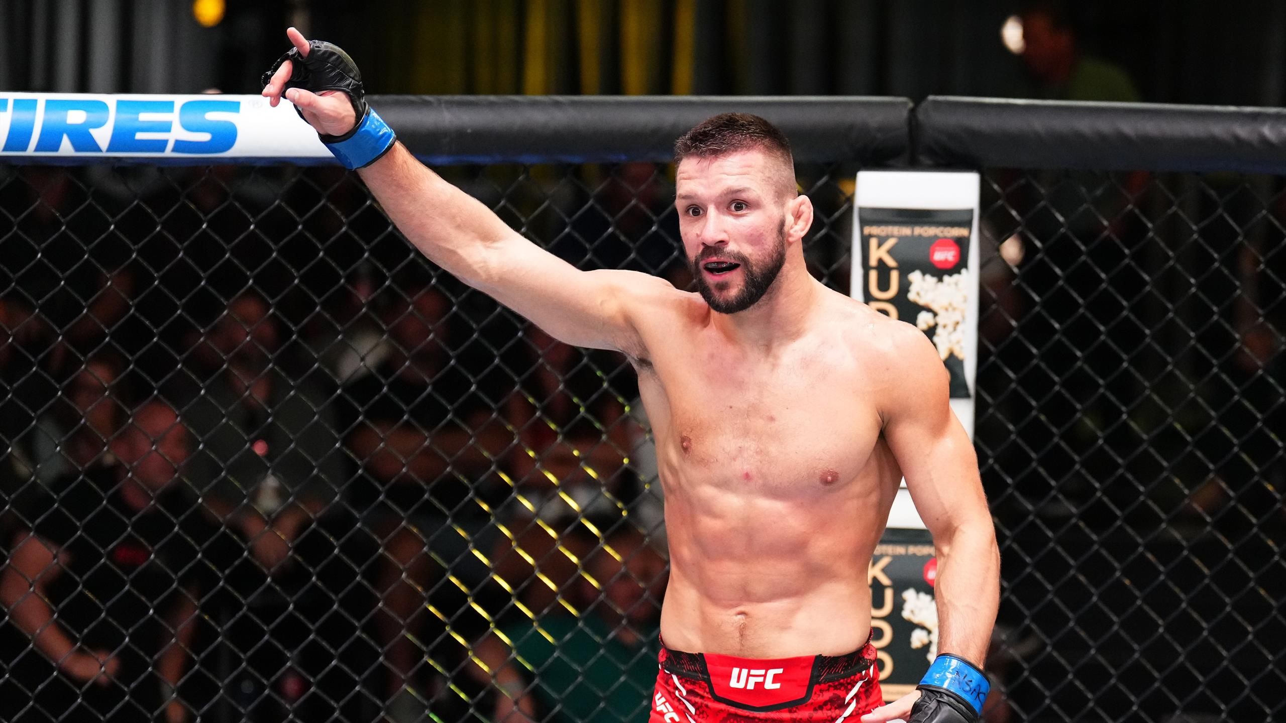 UFC Fight Night: Mateusz Gamrot earns stoppage win after Rafael Fiziev ...