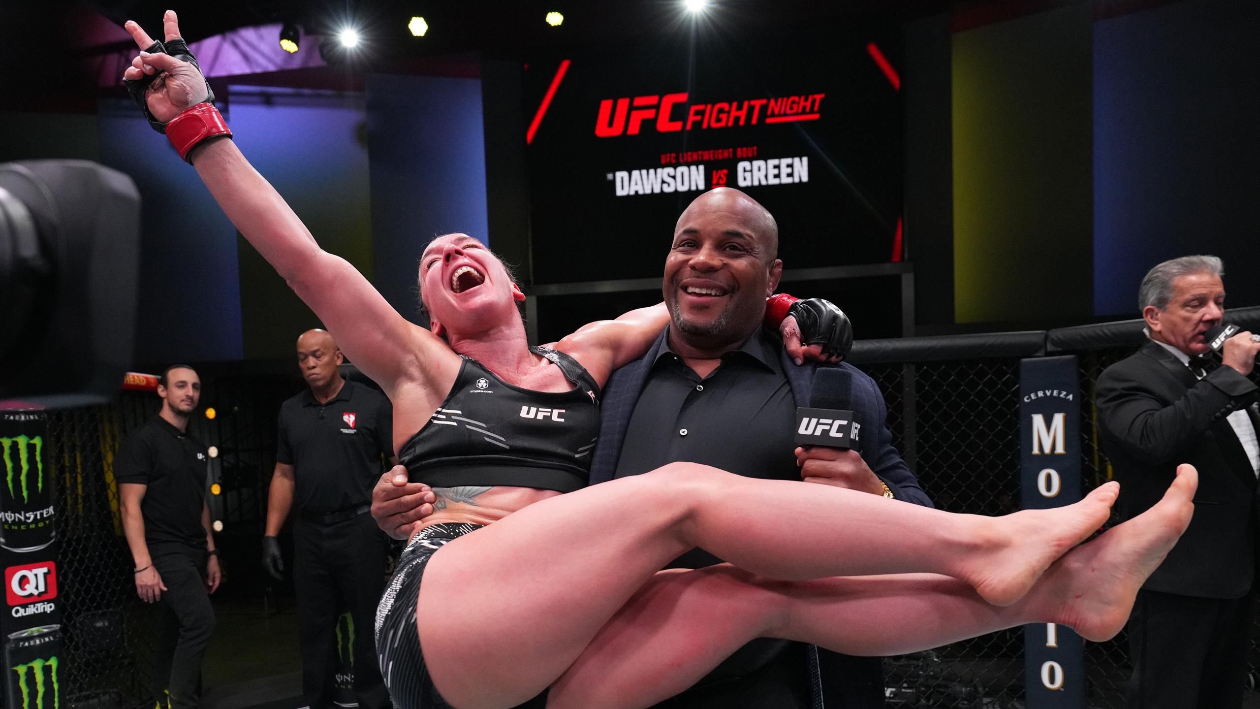 Vanessa Demopoulos records huge win over Kanako Murata at UFC Vegas 80 ...