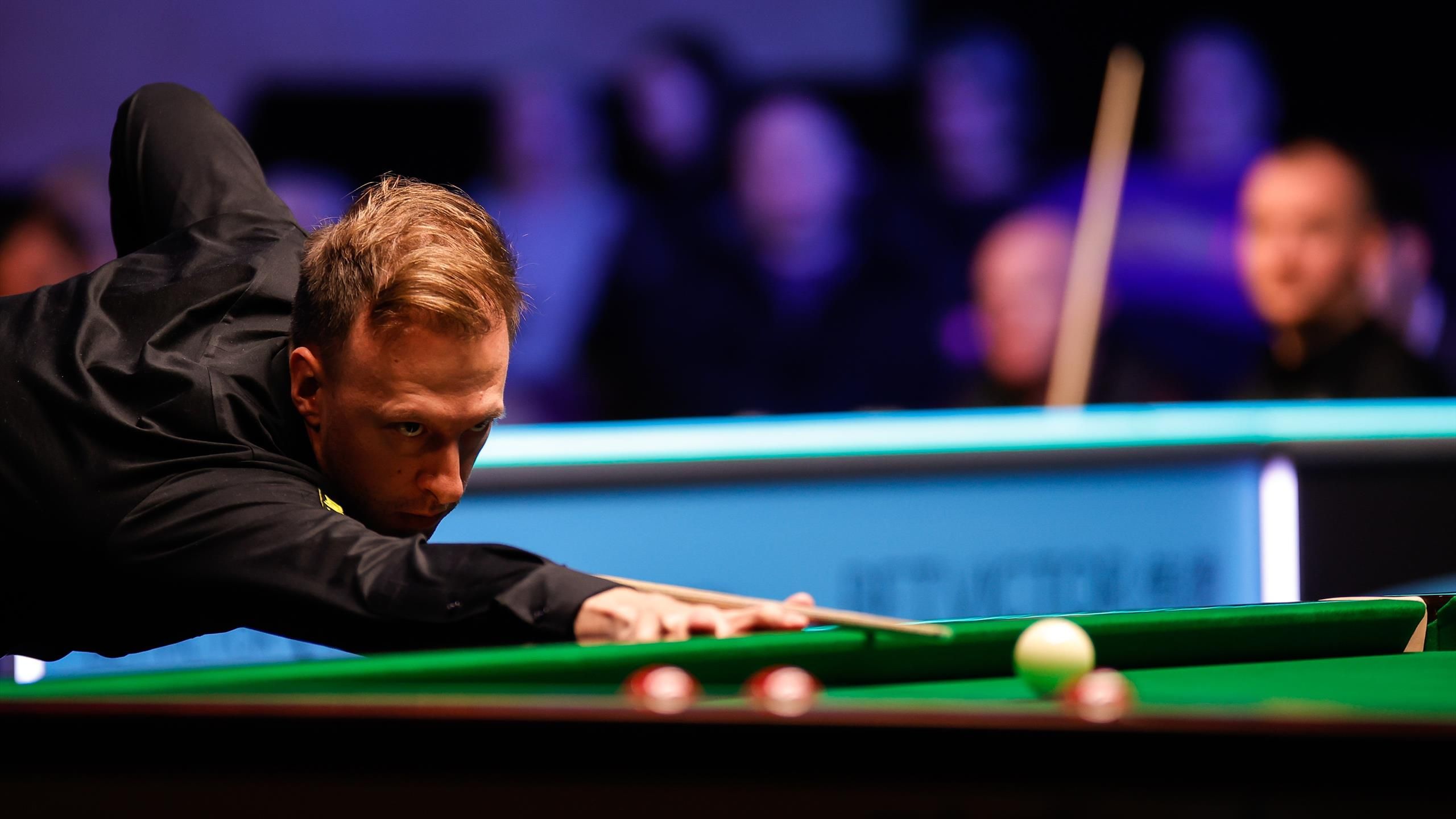 Northern Ireland Open: Judd Trump edges past Ian Burns to reach last 16 ...