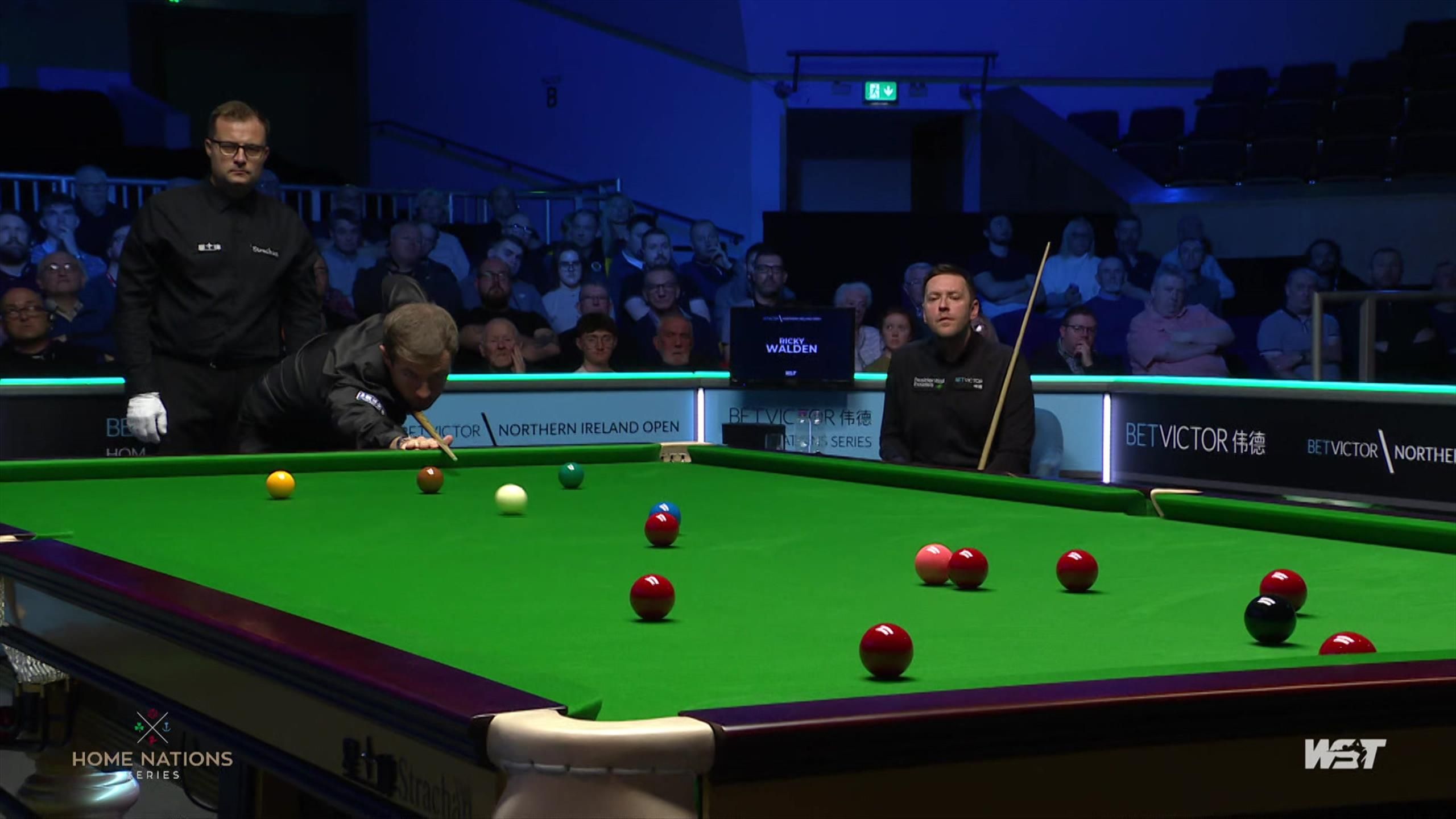 Jack Lisowski thrills crowd with 'stunning' long red against Ricky ...
