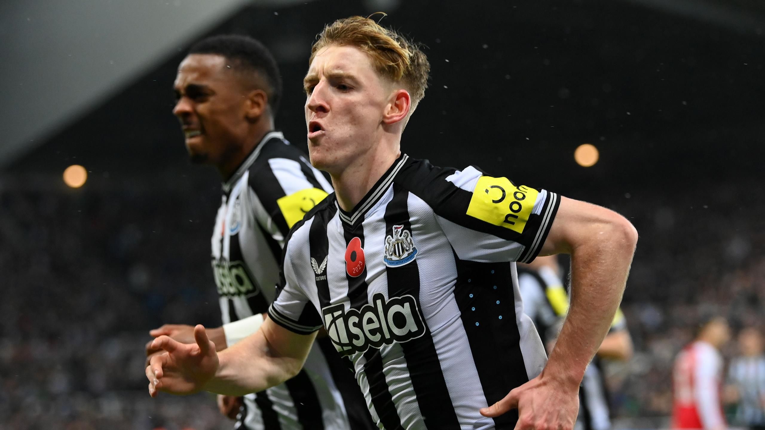 Newcastle 1-0 Arsenal: Anthony Gordon strikes for Magpies to end ...