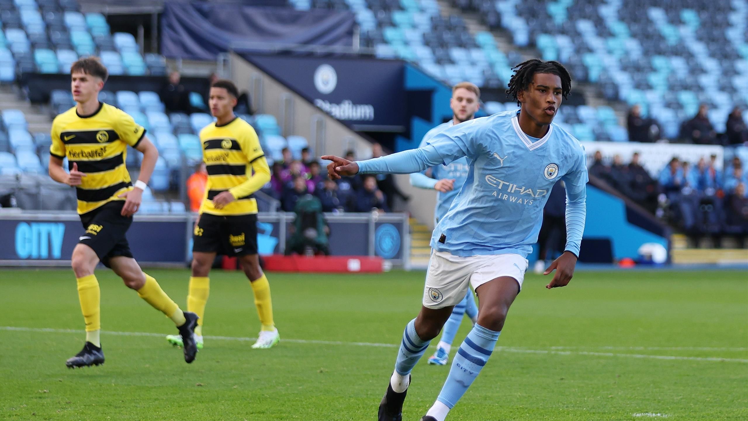 'That’s a bow to remember!' - Emile Heskey’s 15-year-old son Reigan ...