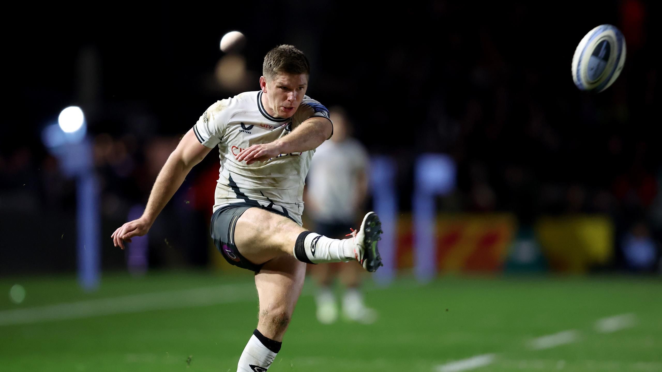 Harlequins 10-38 Saracens: Owen Farrell-inspired Sarries thrash hosts ...