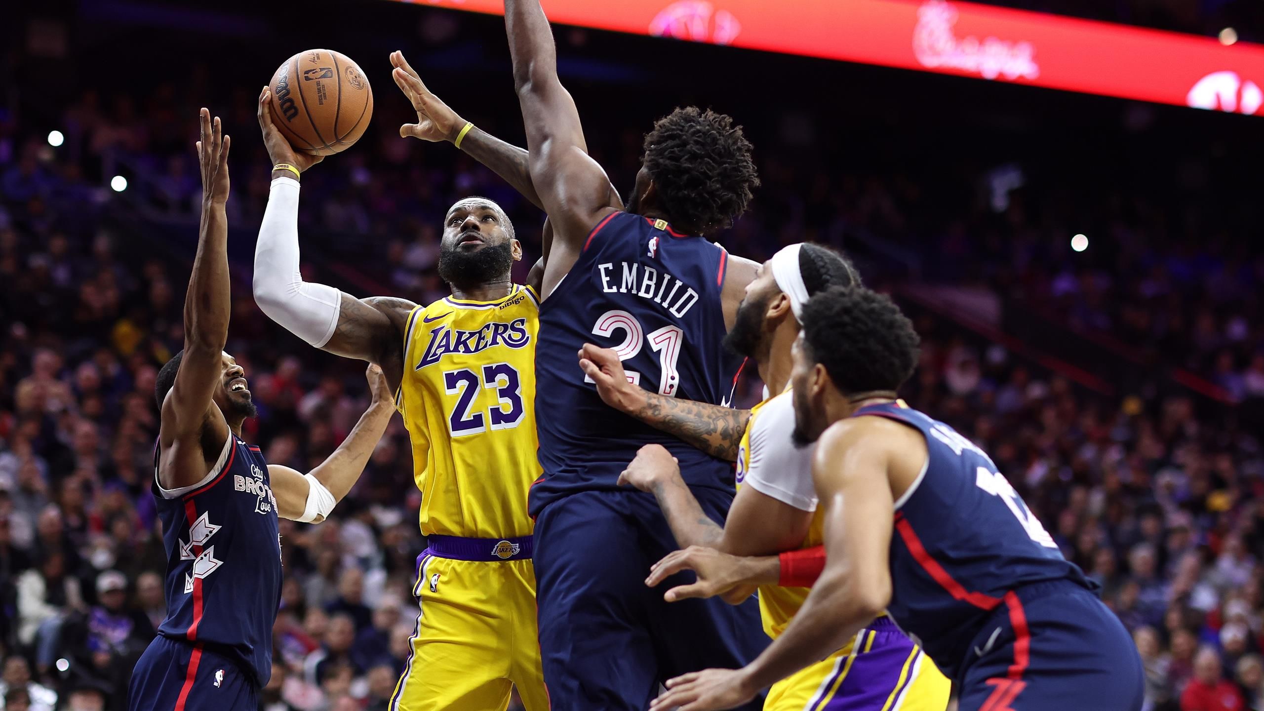 NBA: Philadelphia 76ers v LA Lakers highlights as Lebron James breaks ...