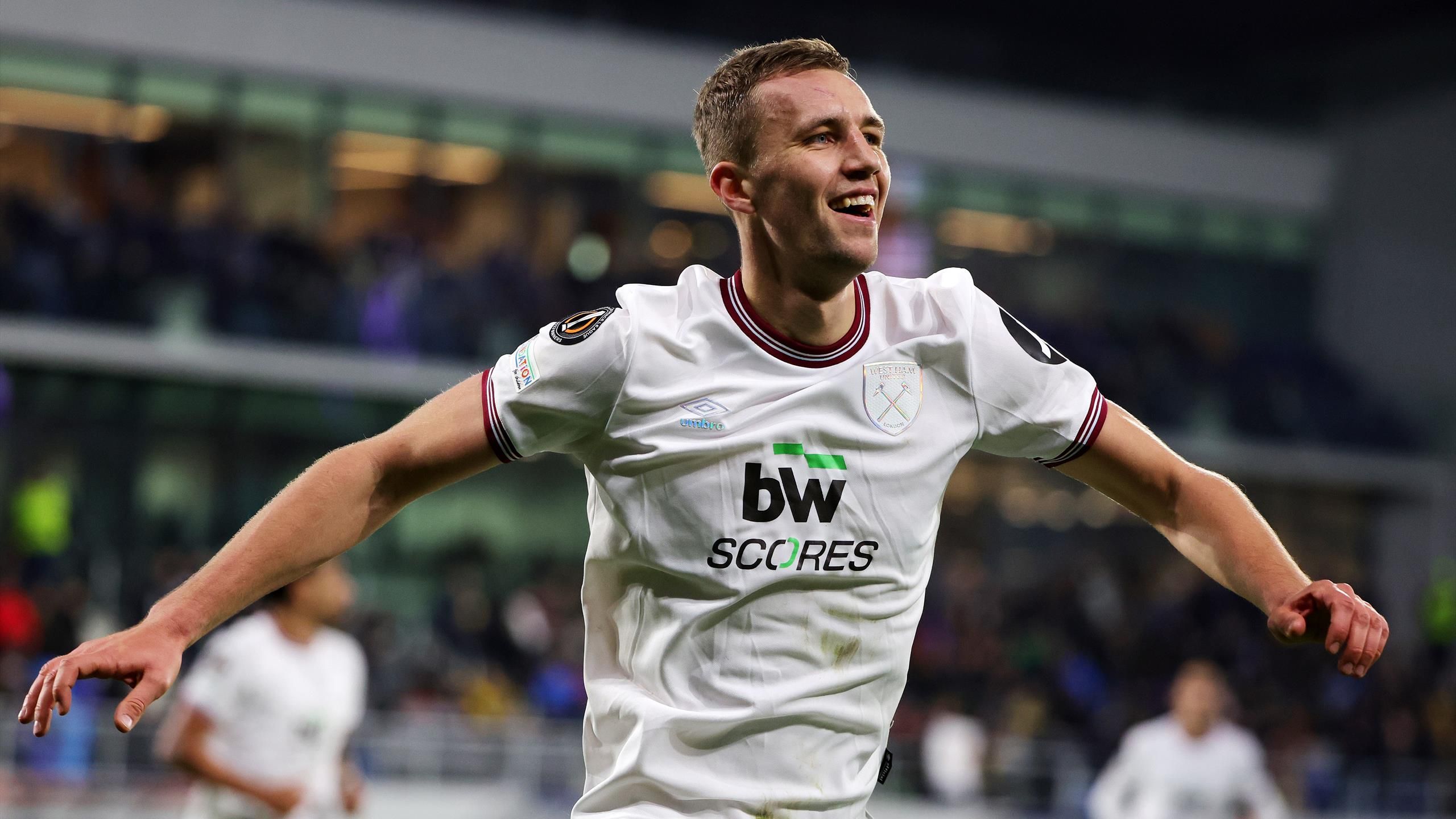 'On fire' Tomas Soucek lauded by Joe Cole and Carlton Cole as West Ham ...