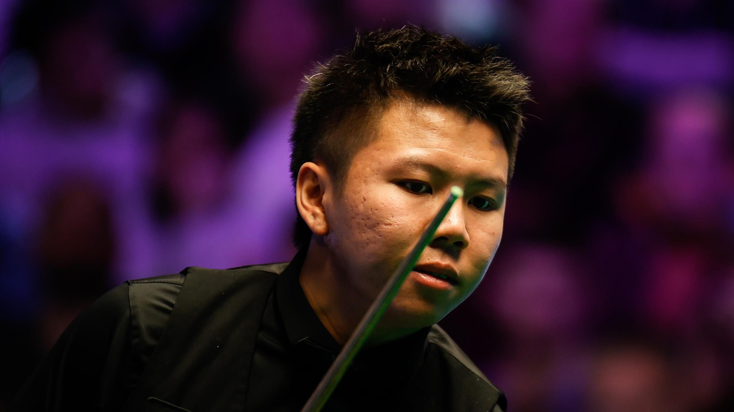Scottish Open 2023: Zhou Yuelong foils Stuart Bingham comeback to ...