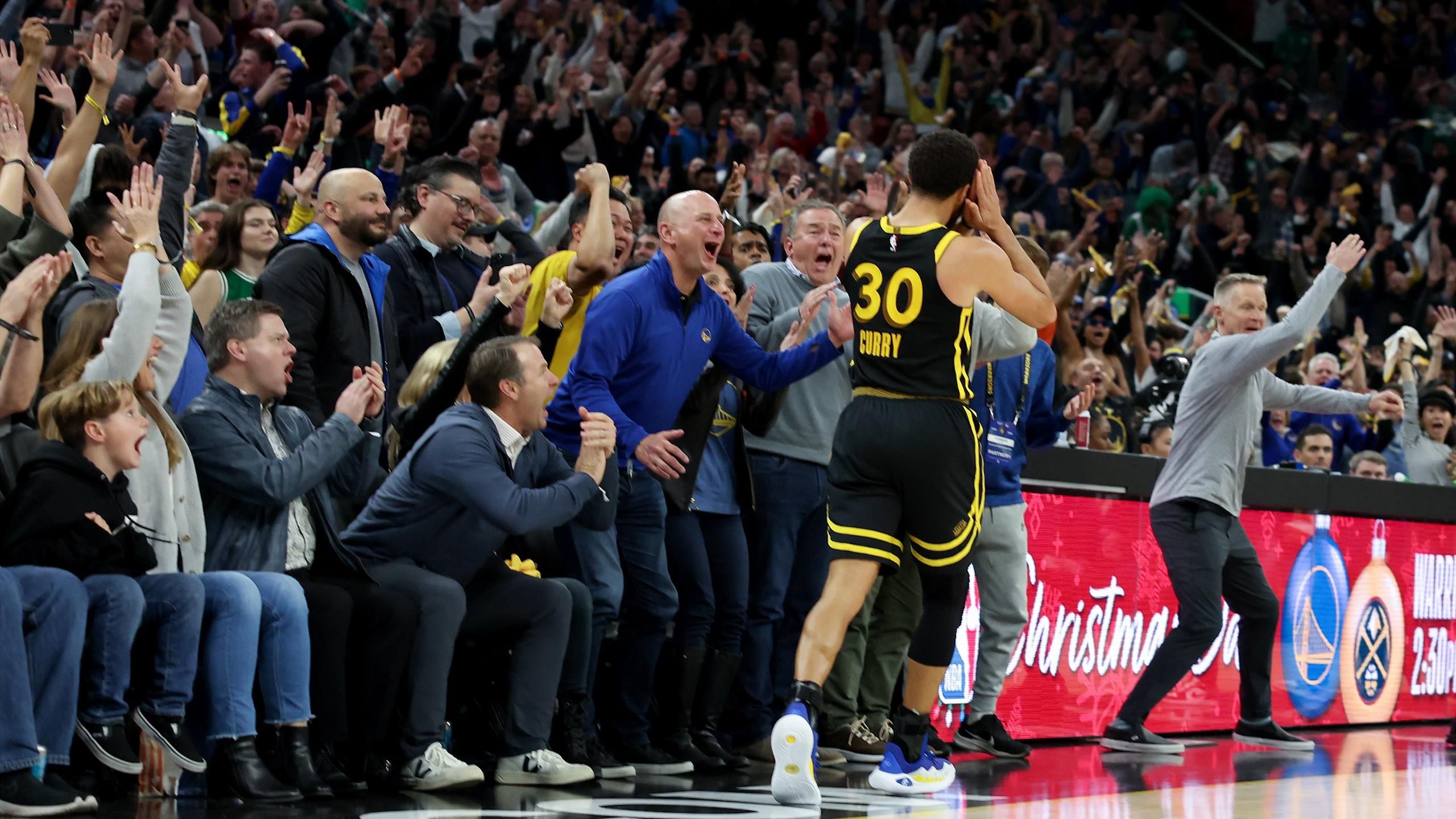 Steph Curry hits 'night night' celebration after clutch 3 in Golden ...