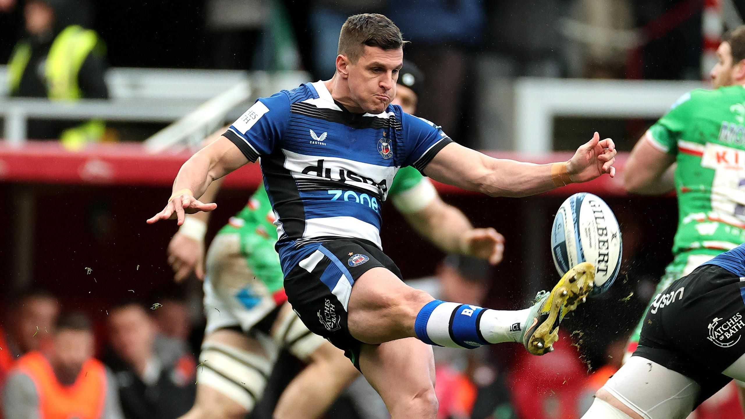 Louis Schreuder intercepts pass and dashes clear to score for Bath ...