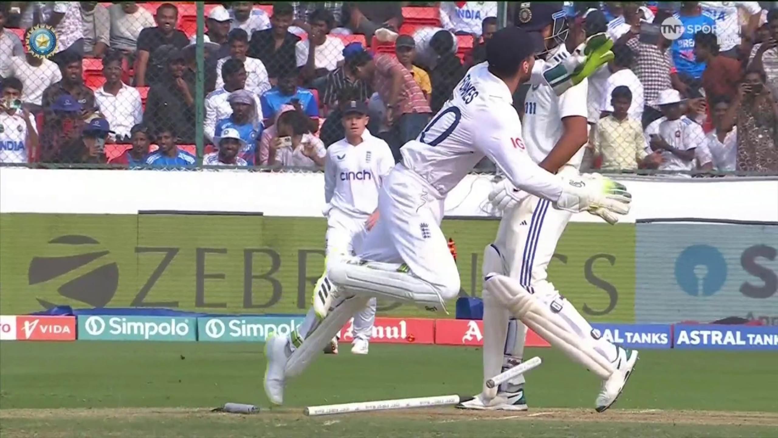 'He had no idea!' - England wicket-keeper Ben Foakes sent flying as he ...