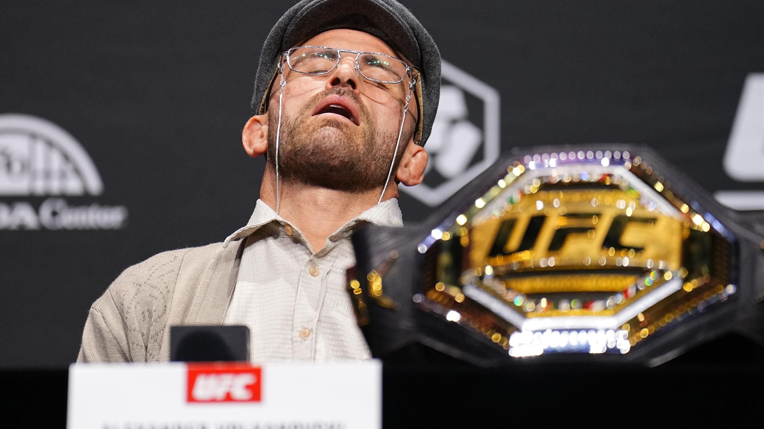 UFC 298: Ilia Topuria steals UFC belt off 'old man' Alexander ...