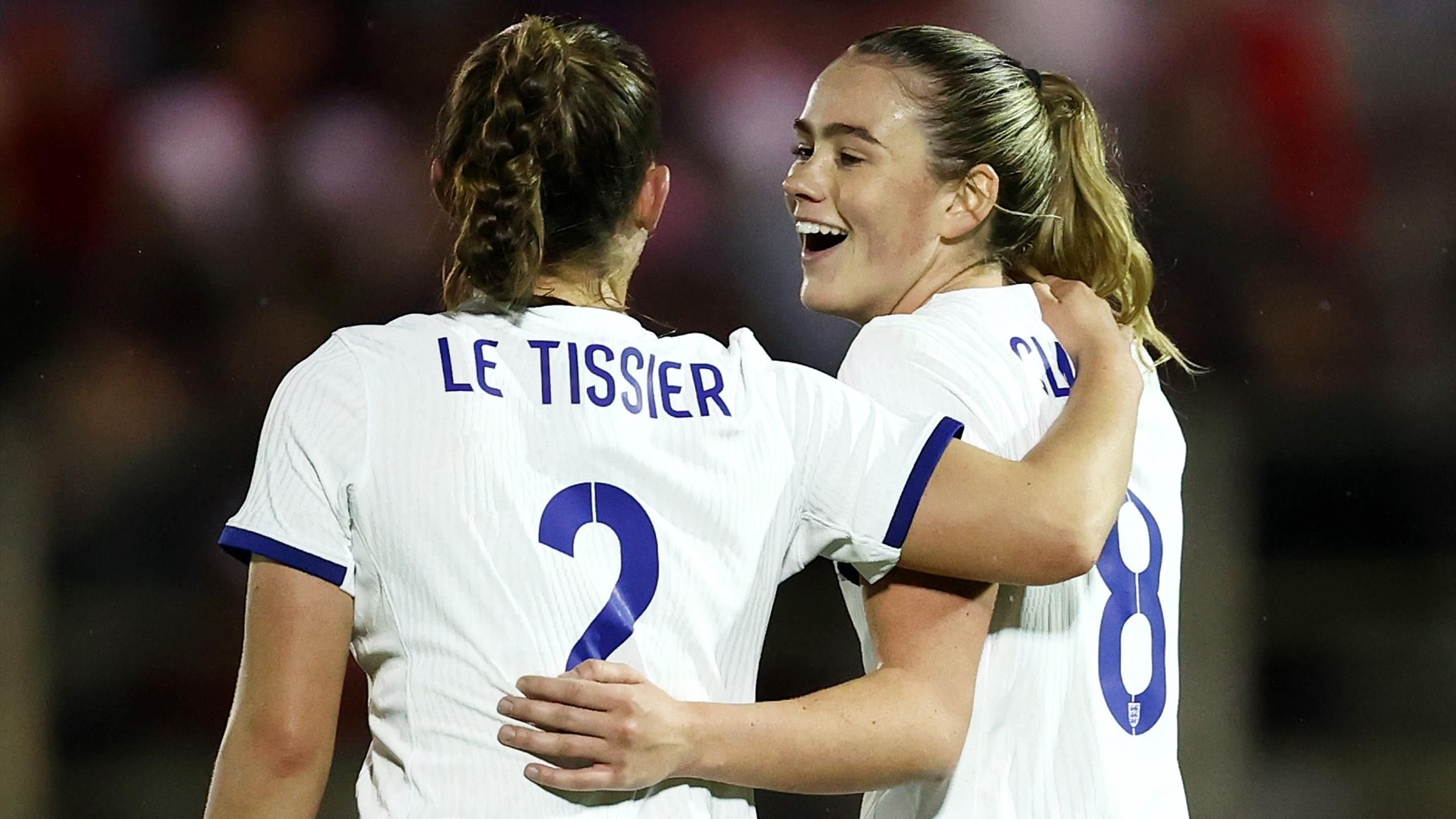 Grace Clinton stars on international debut as England crush Austria ...