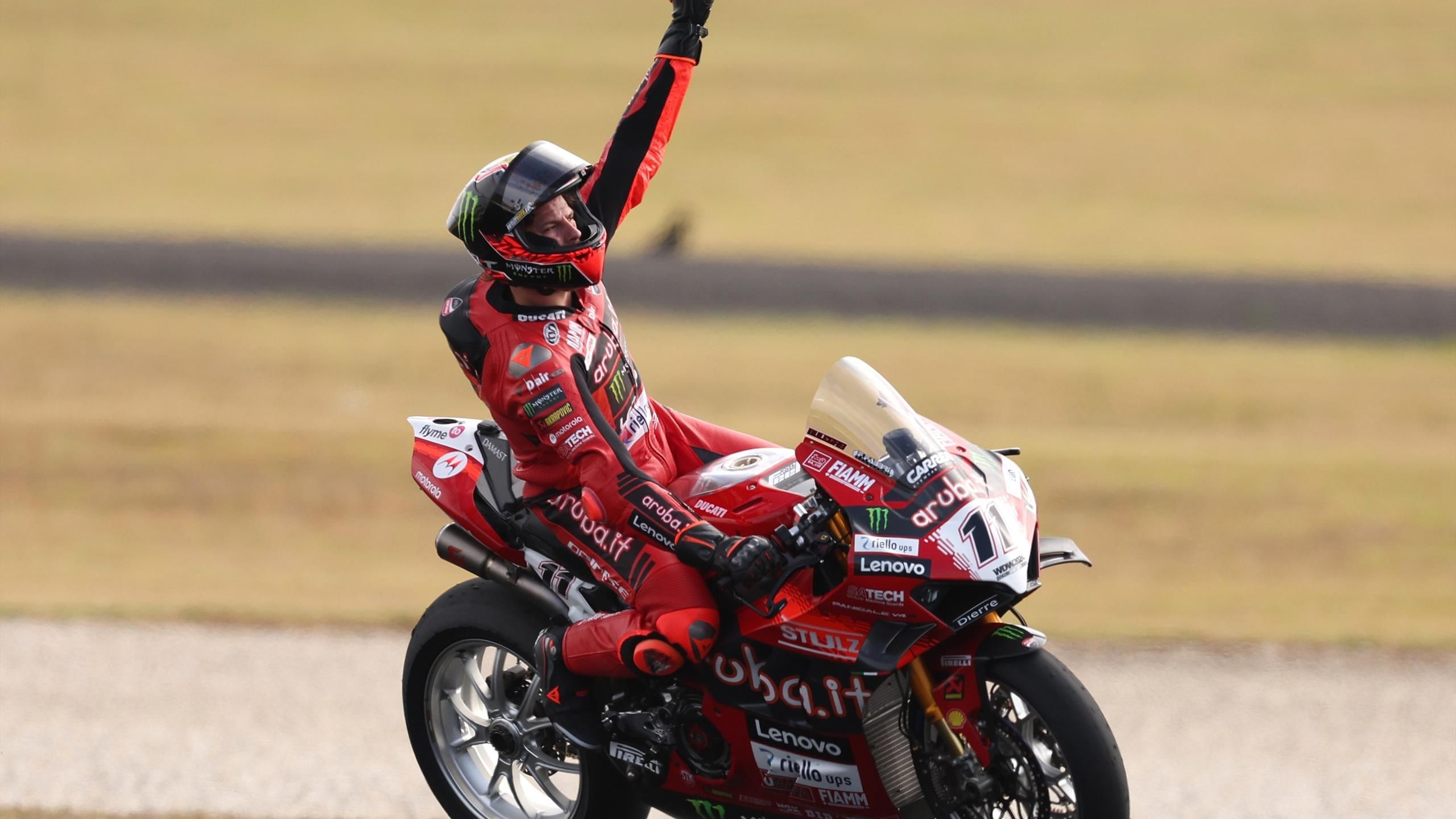 ‘Incredible’ - Nicolo Bulega dominates for victory in Race 1 on his ...
