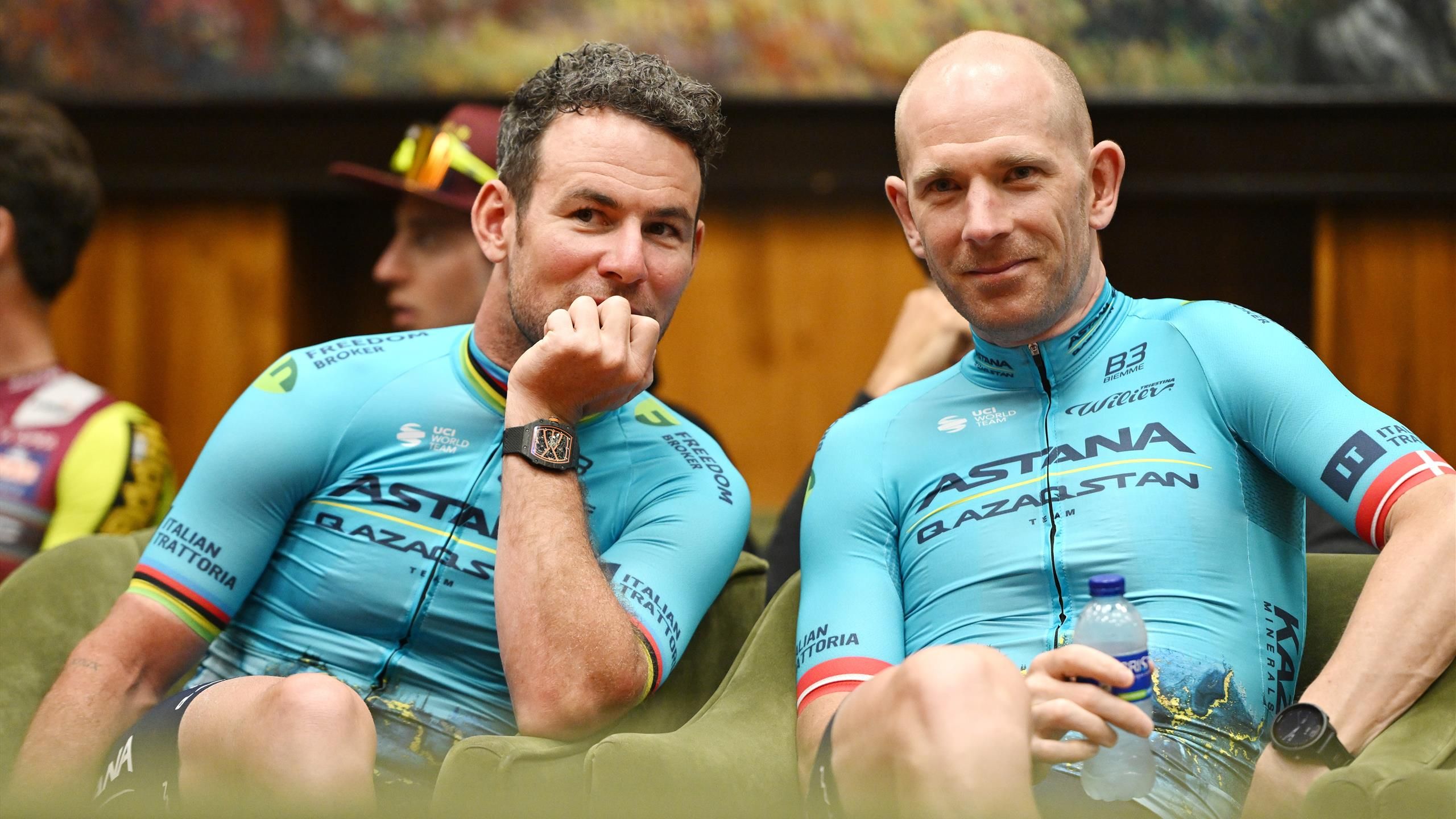 'I had no option!' - The men hoping to guide Mark Cavendish to record ...