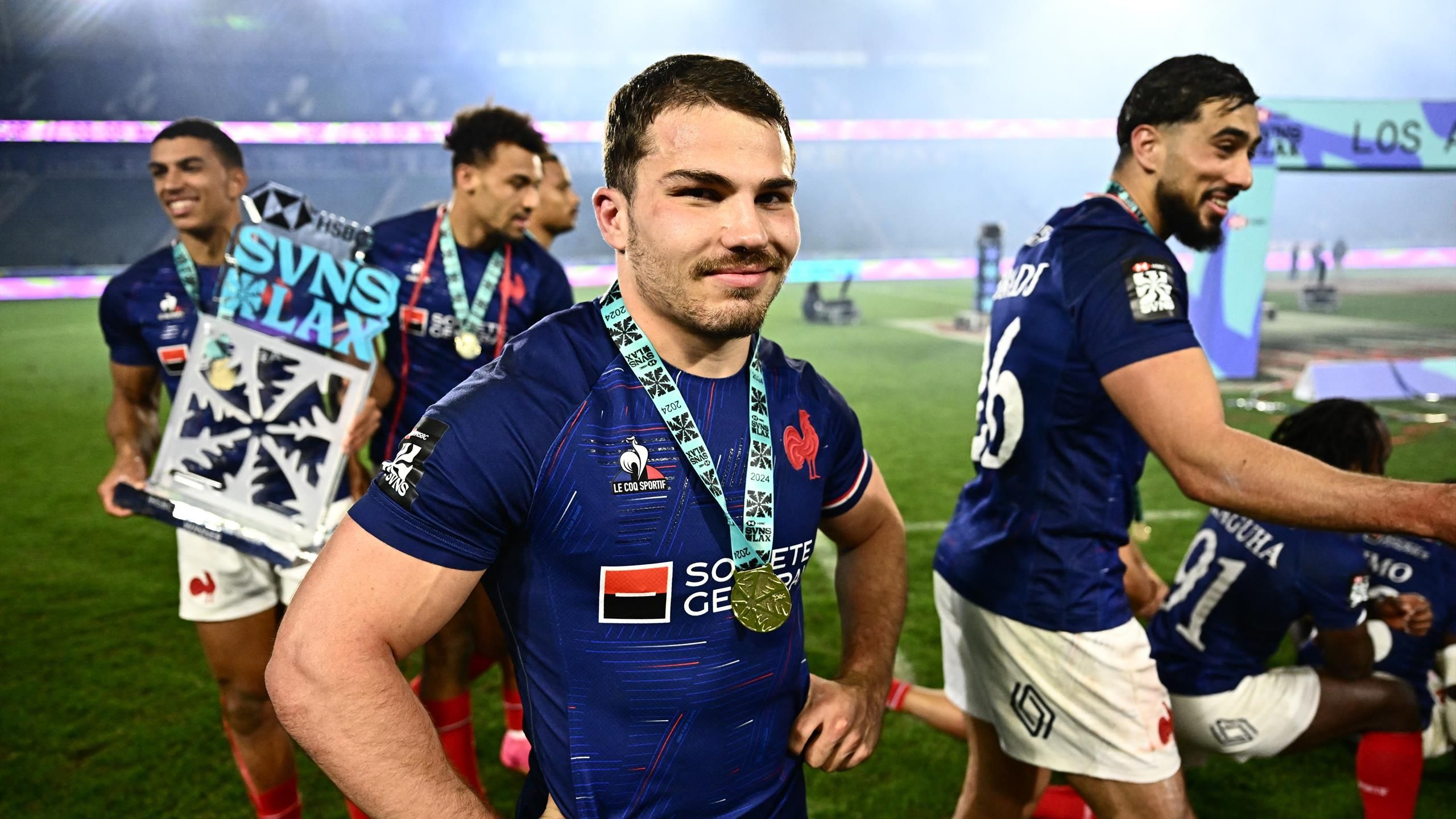 Antoine Dupont helps France win first World Rugby Sevens title in 19 ...