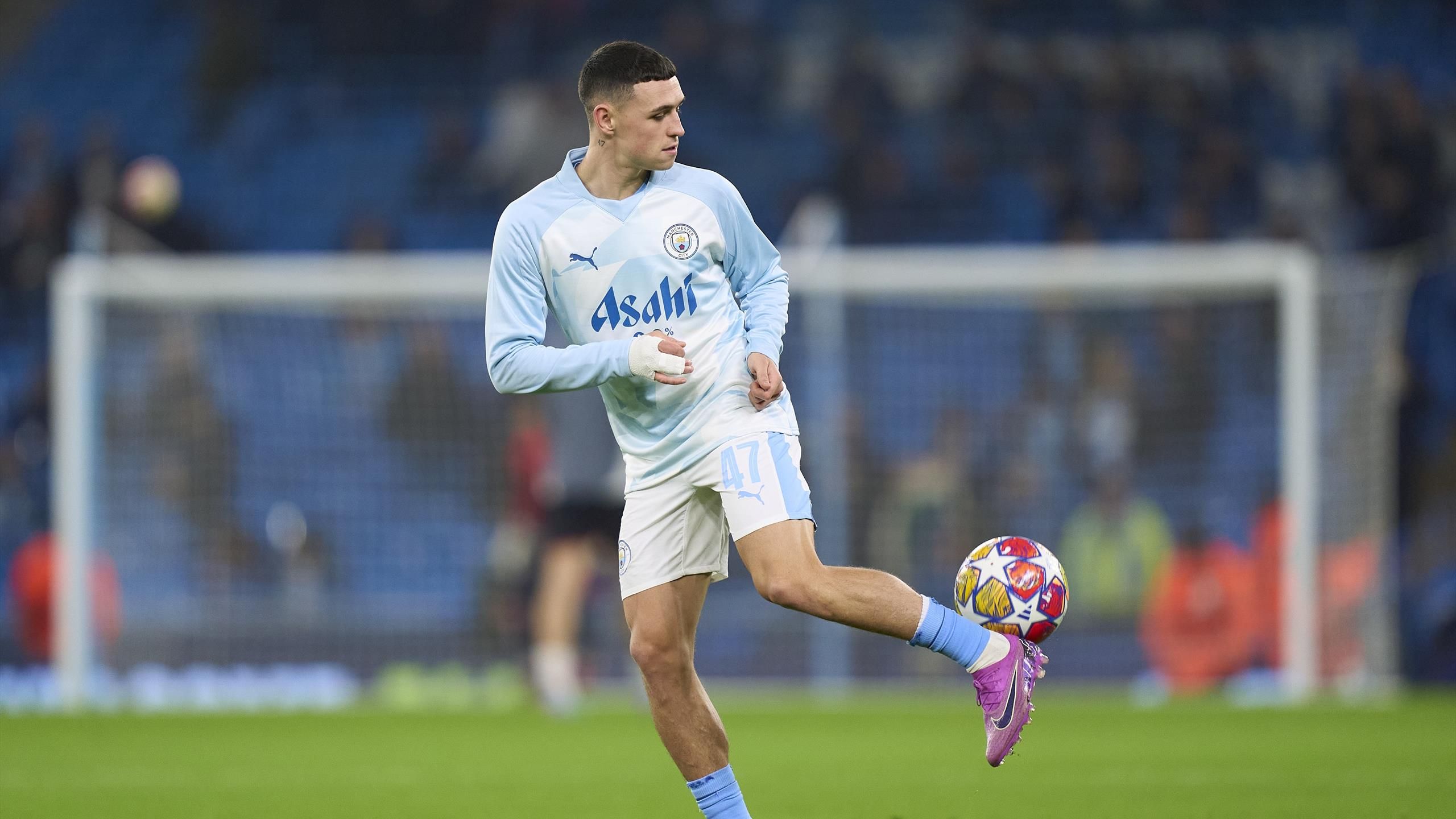 Phil Foden in 'driving seat' for Player of the Season, says Rio ...