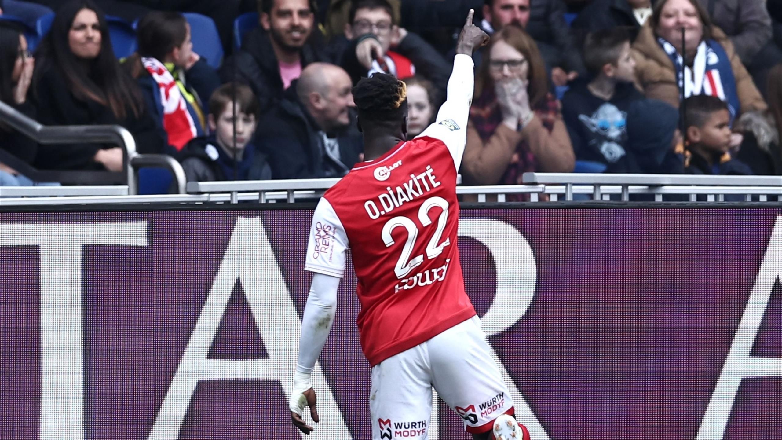 ‘Wonderfully finished’ - Oumar Diakite breaks clear and slots home to ...