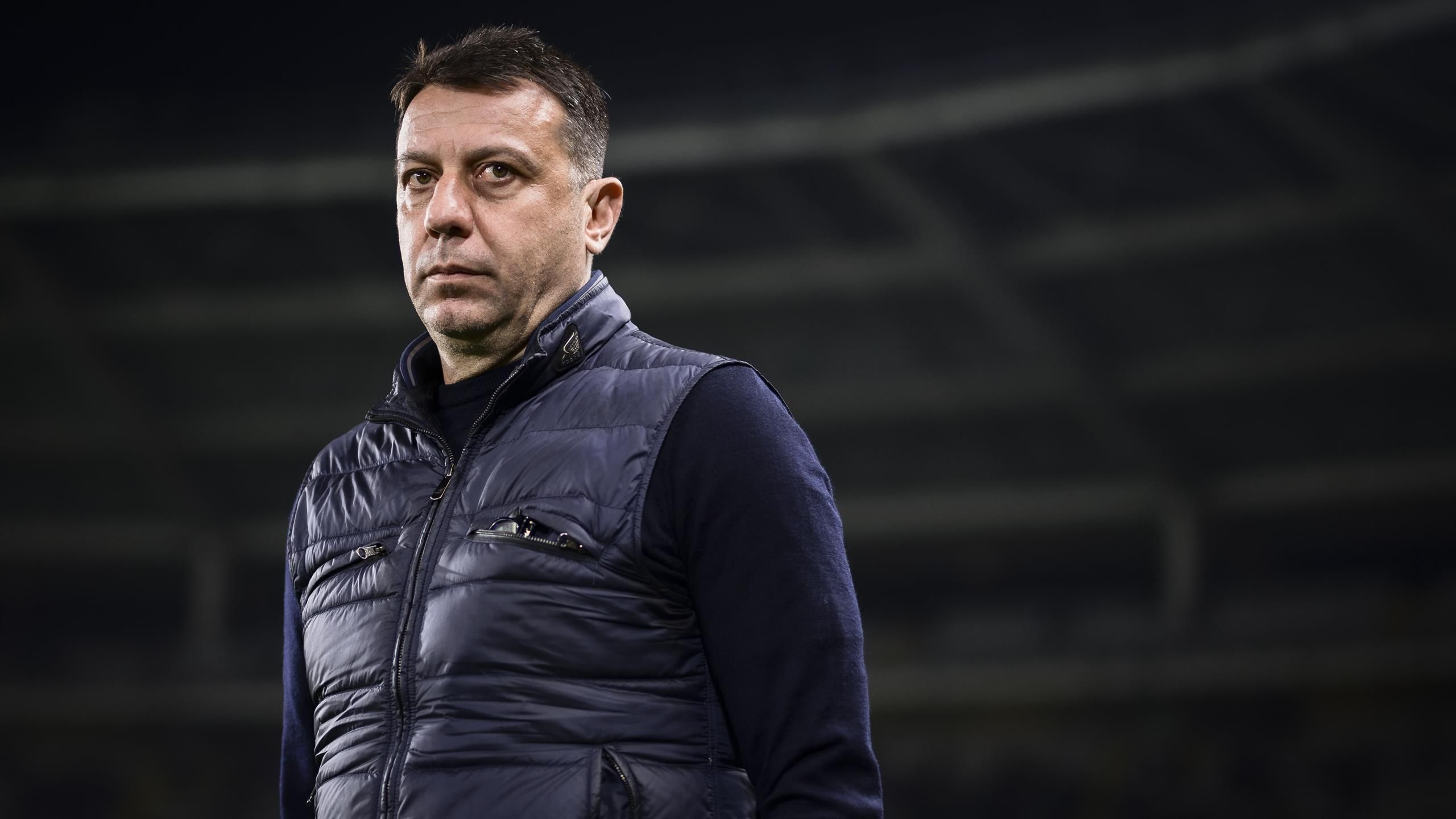 Lecce sack Roberto D’Aversa following apparent ‘headbutt’ on Hellas ...