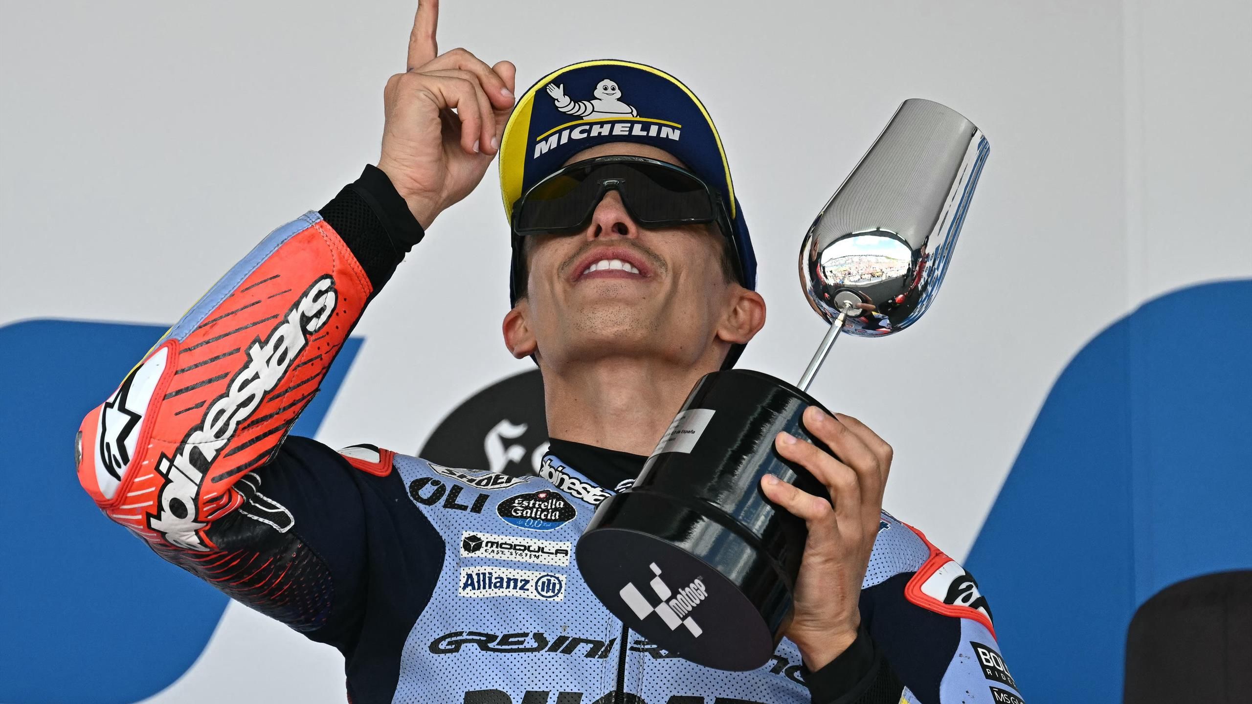 Marc Marquez shows tyre tracks on race suit after ‘tight fight’ with ...