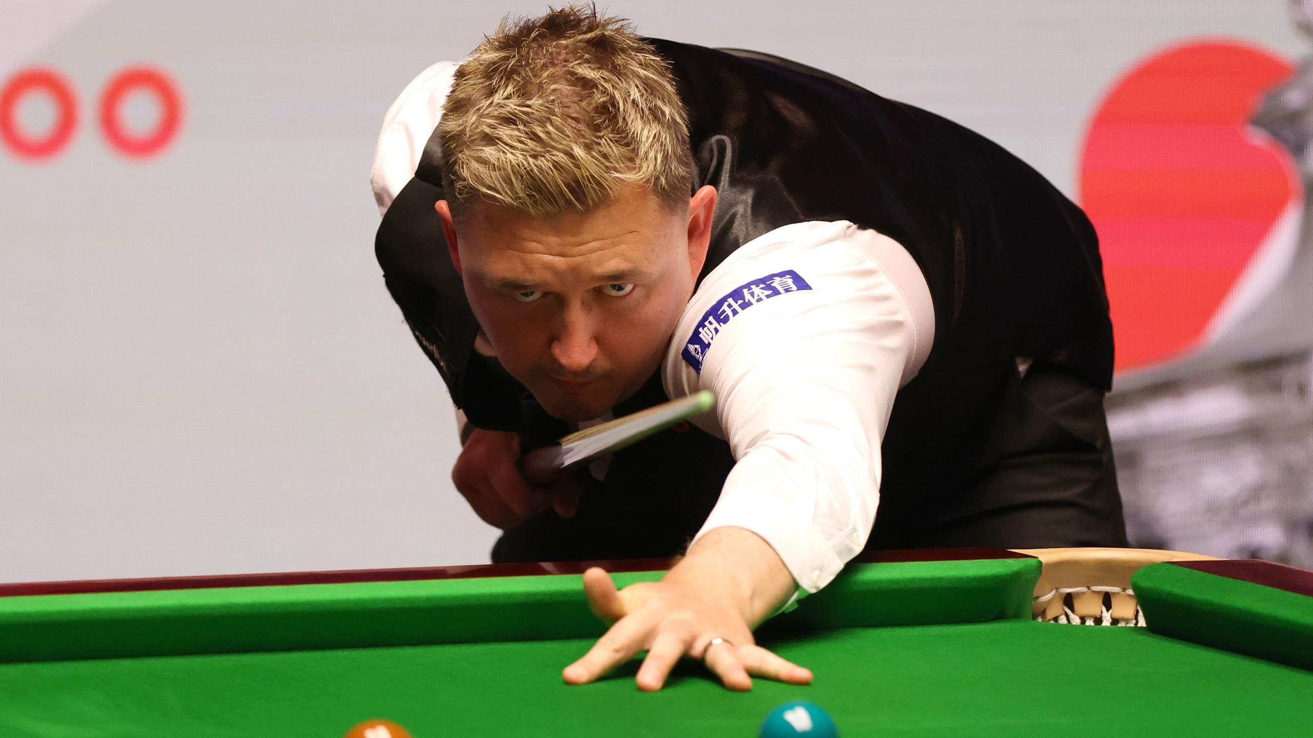 World Snooker Championship: Kyren Wilson dominates third session to ...