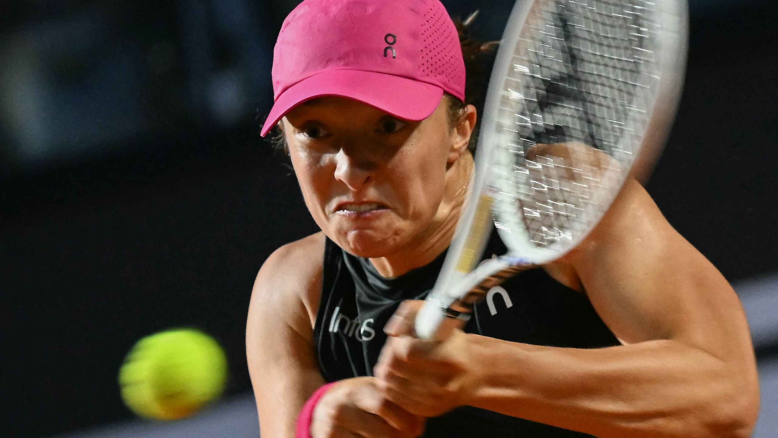 Italian Open: Iga Swiatek cruises into third round, Naomi Osaka and Coco Gauff also through in ...