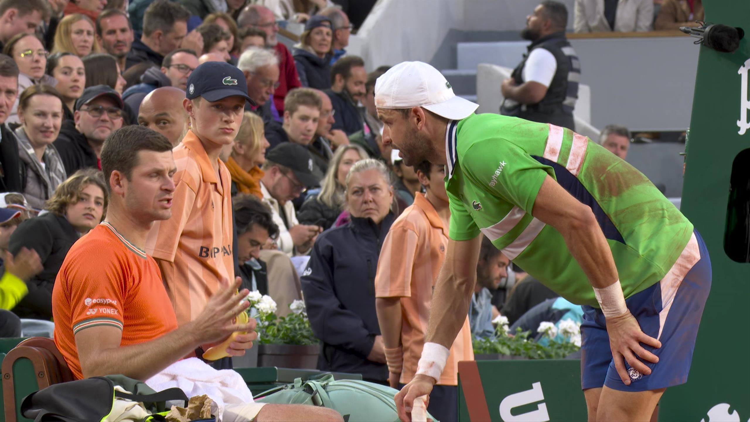 French Open: Watch remarkable moment Hubert Hurkacz asks Grigor Dimitrov if he wants umpire ...