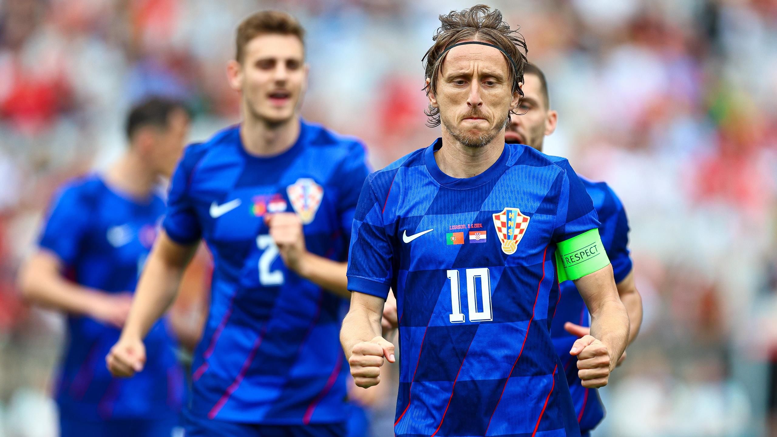Portugal 1-2 Croatia - Luka Modric and Ante Budimir hand World Cup semi ...