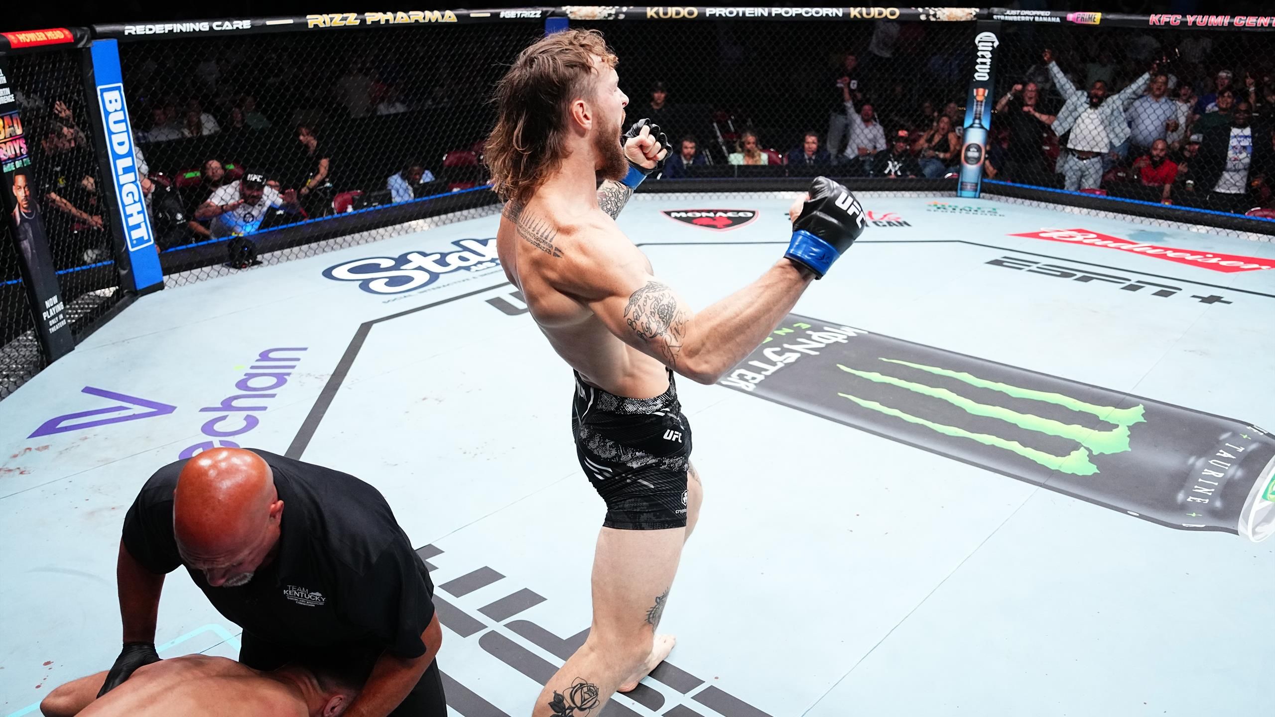UFC Fight Night Highlights: Zachary Reese KOs Julian Marquez in ...