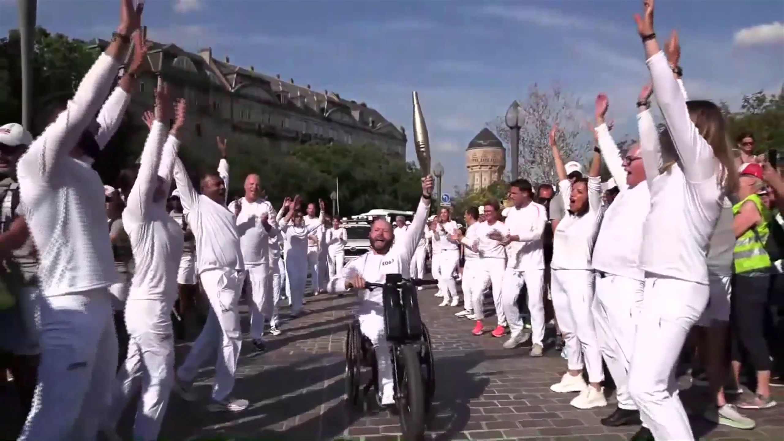 Watch Torch Relay - Day 42 - Olympics video - TNT Sports