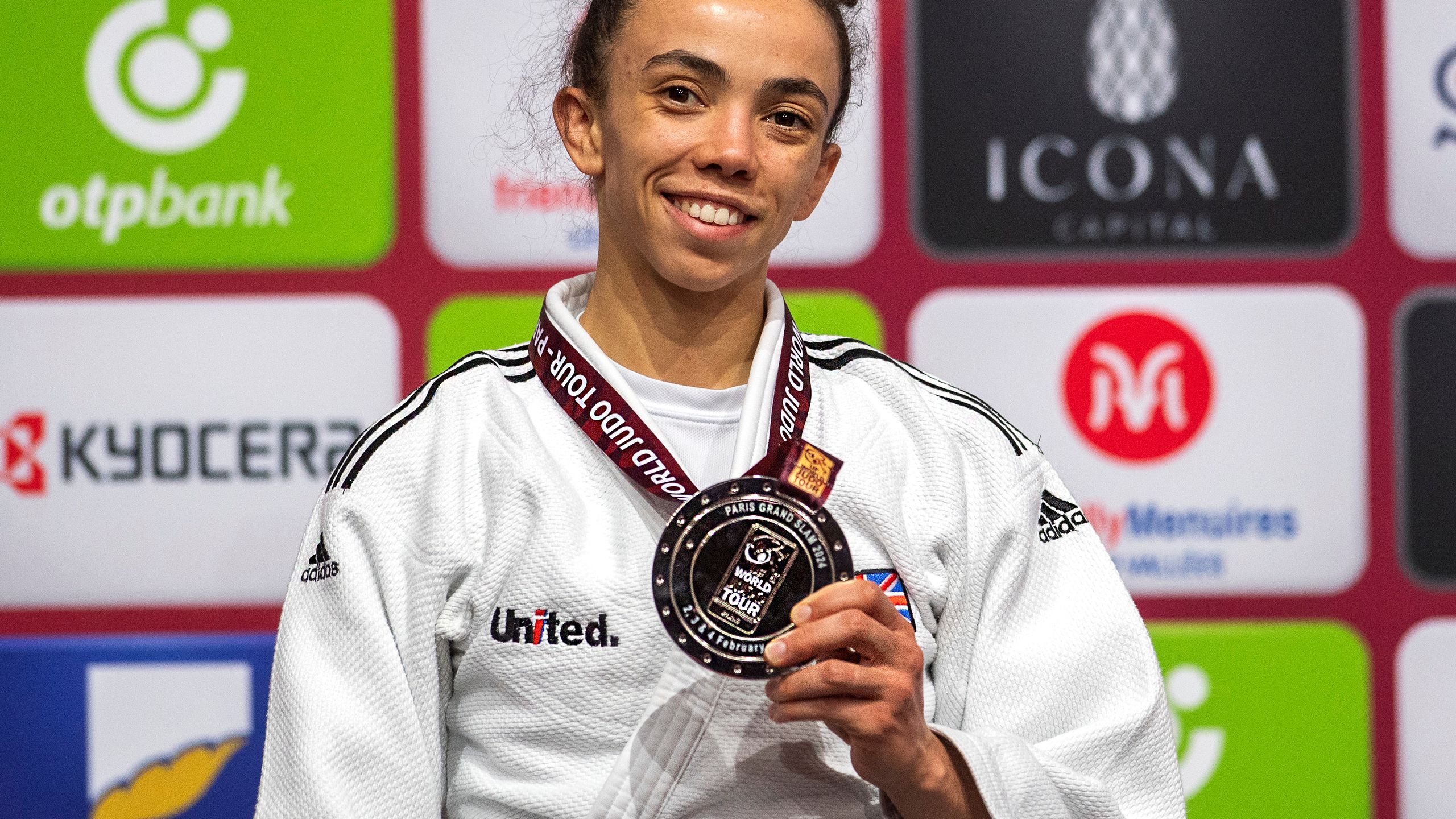 Chelsie Giles and Lucy Renshall joined by three Olympic debutants for ...