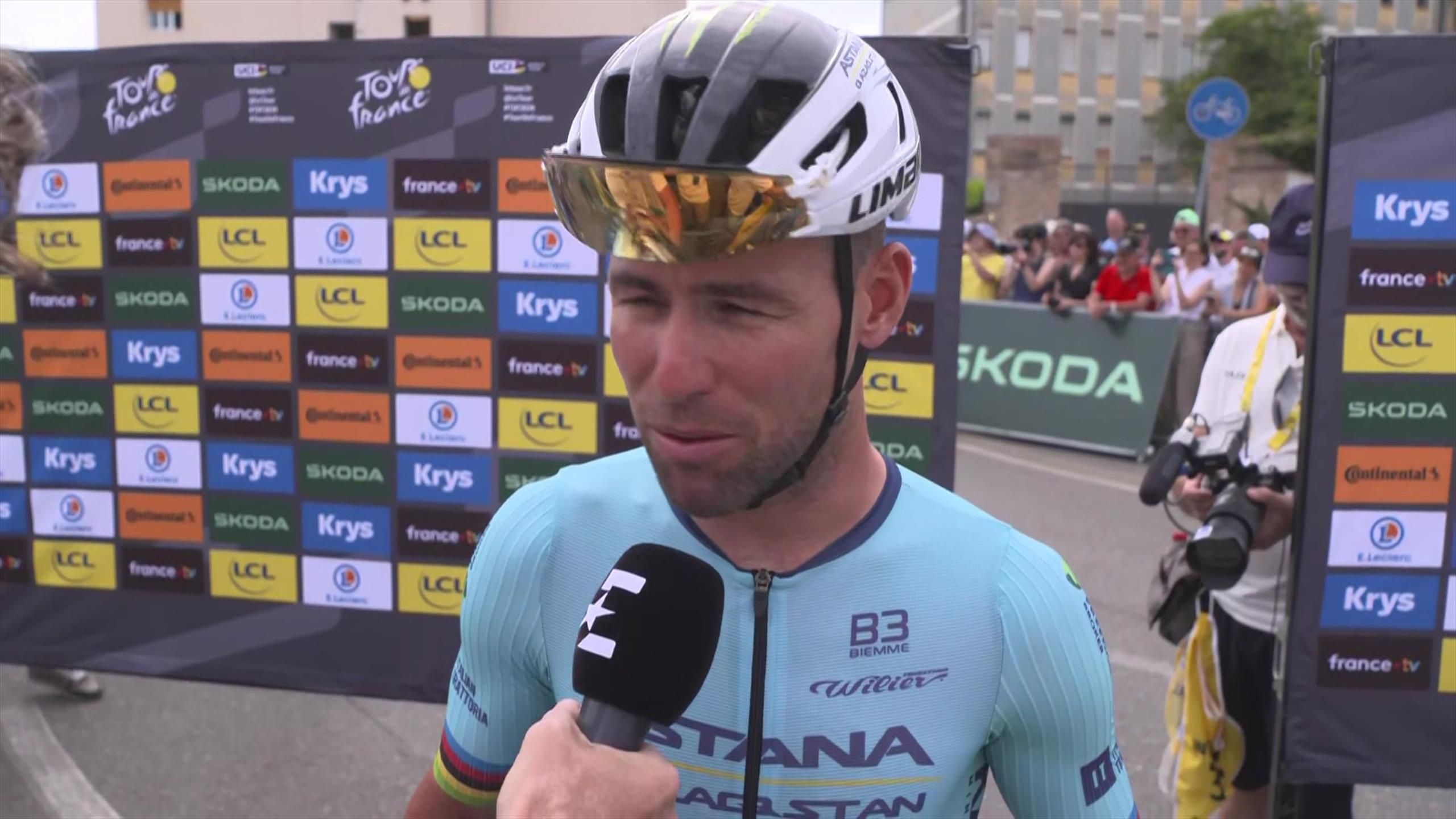 'Best in the world' - Mark Cavendish hails teammate Michael Morkov ...