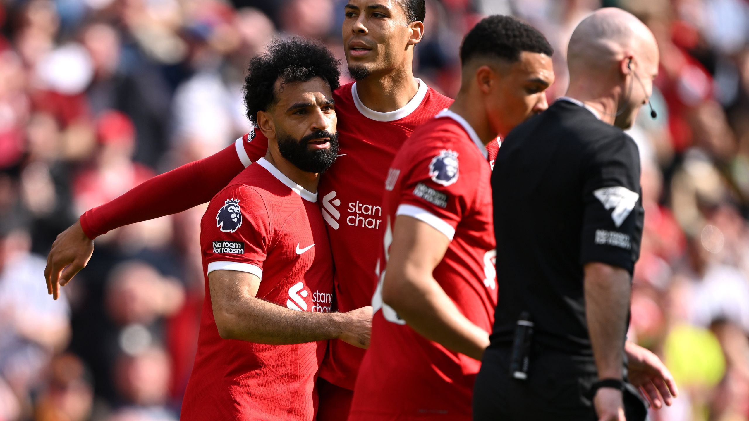 Liverpool manager Arne Slot confident in Mohamed Salah's and Virgil van ...