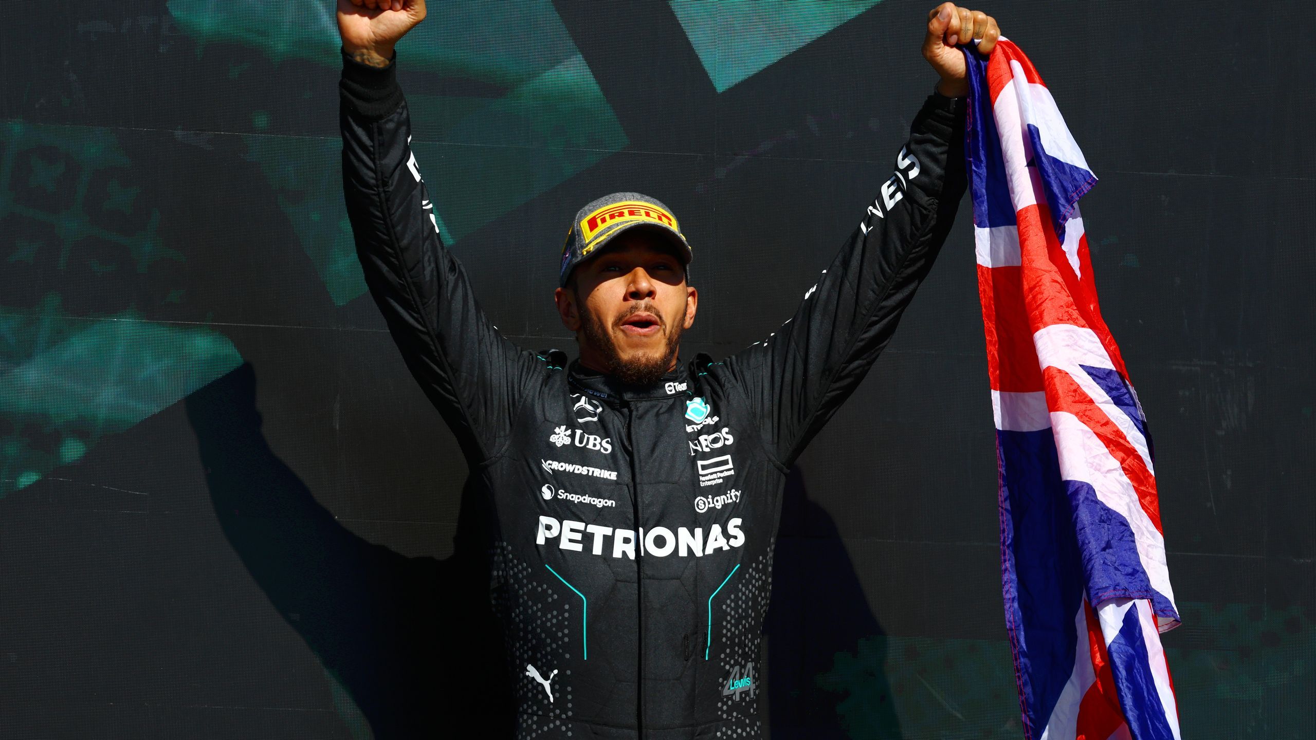 Formula 1: Lewis Hamilton holds off Max Verstappen to claim record ...