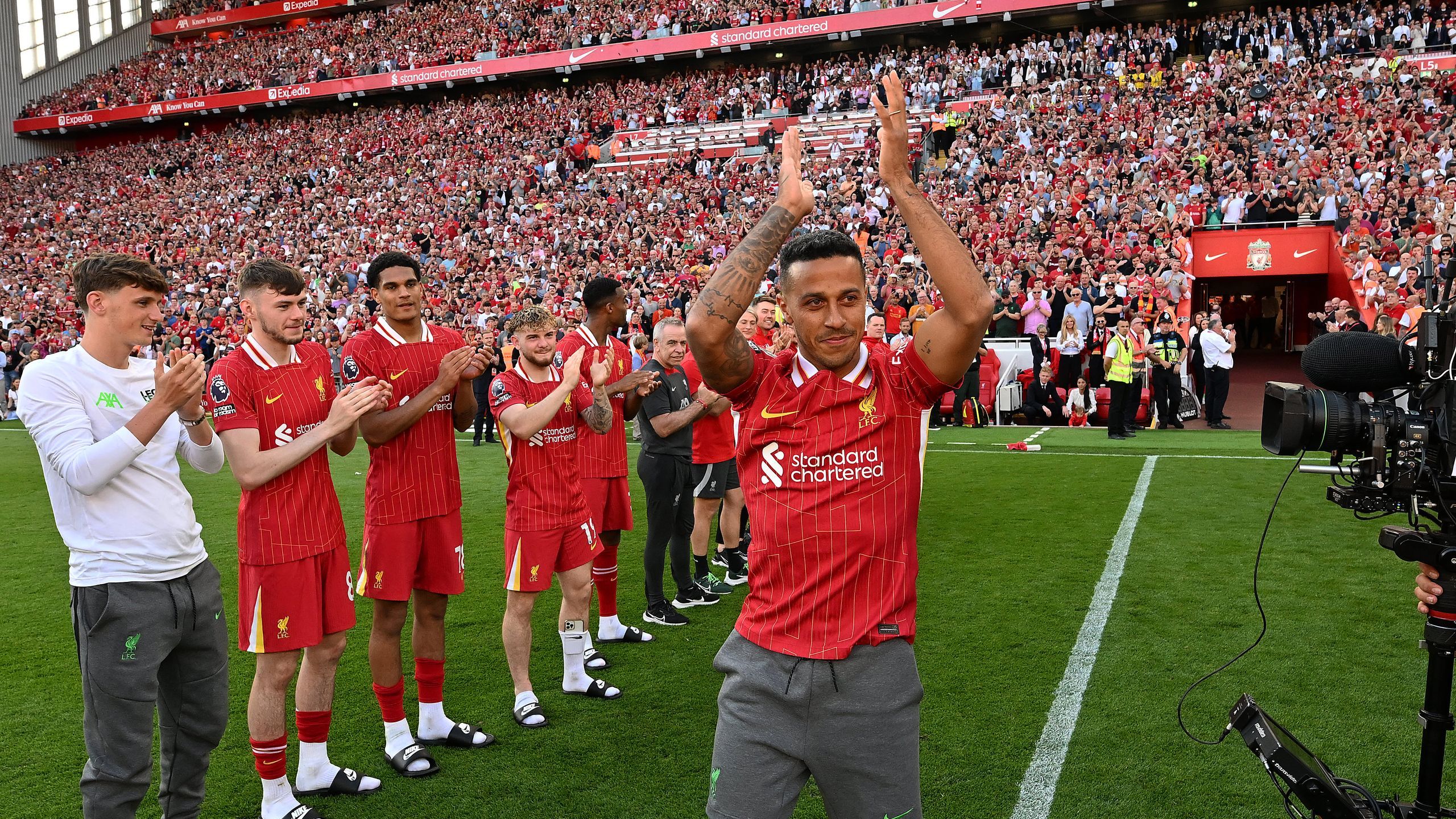 Thiago Alcantara retires from professional football after trophy-laden ...