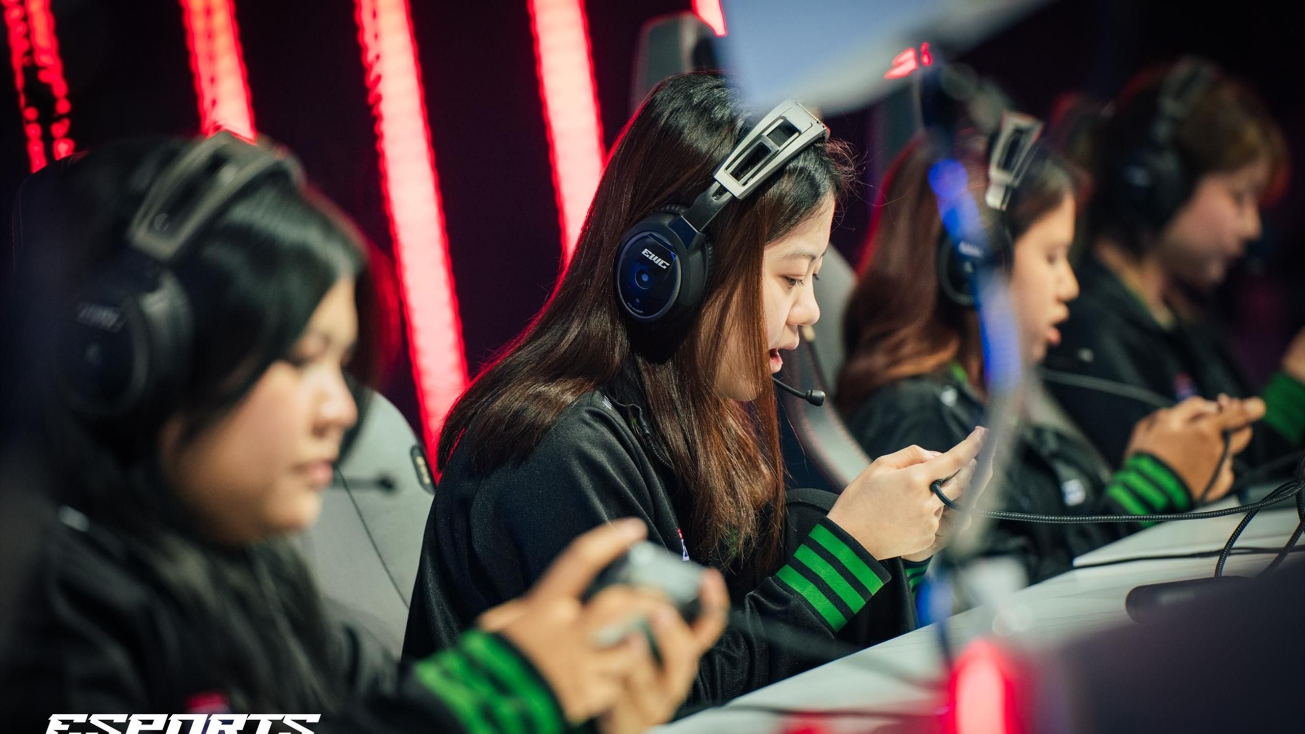 Day 19 of the Esports World Cup saw the first four eliminations in both ...