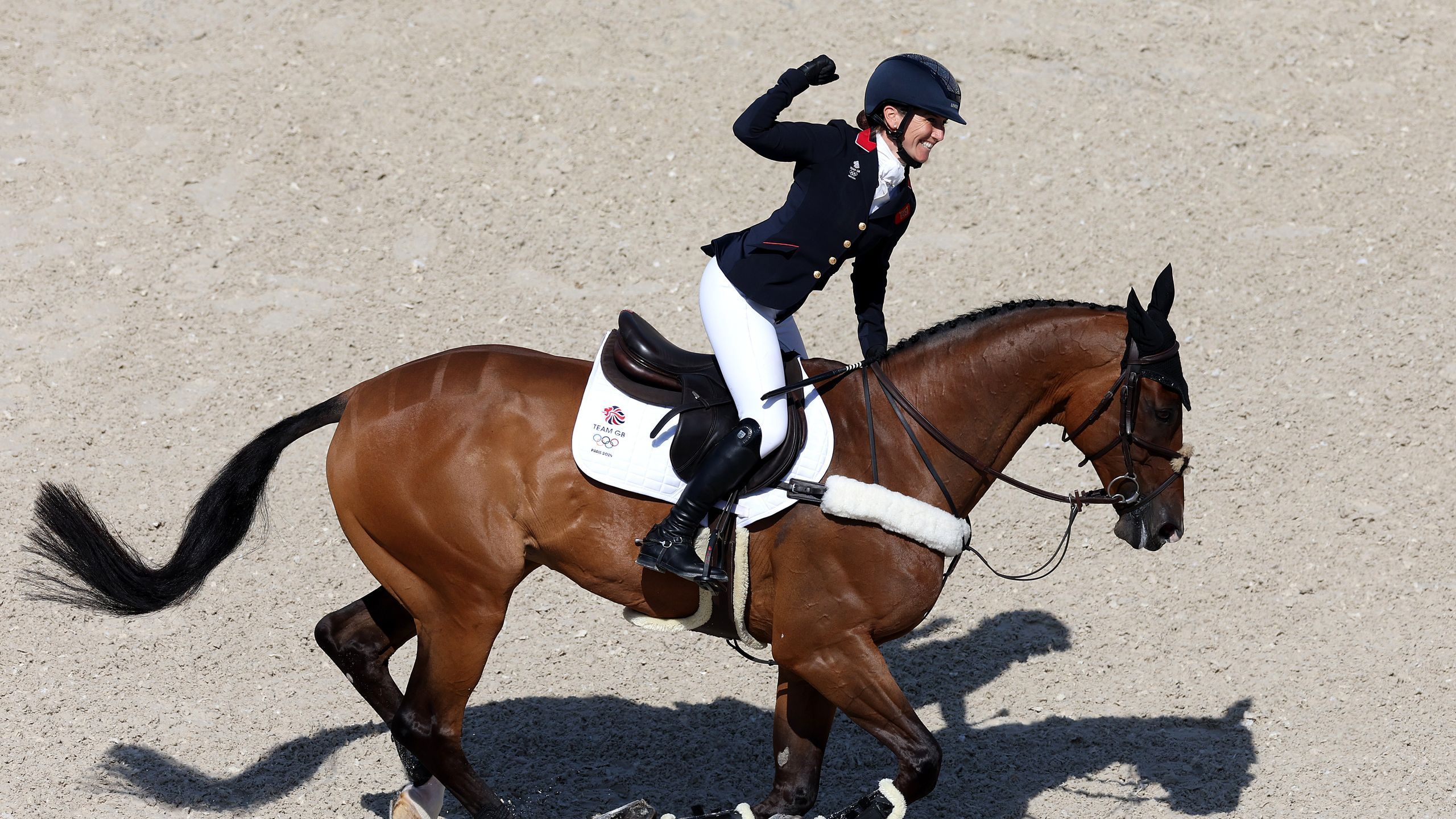 Paris 2024: Laura Collett makes it two equestrian medals in a day for ...