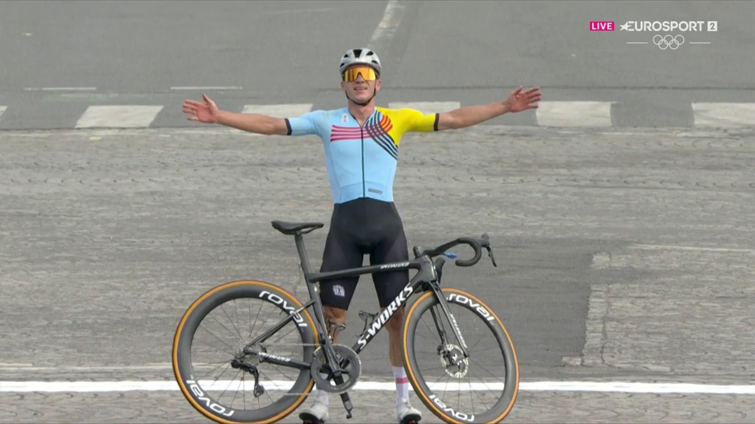 Paris 2024: 'An iconic image' - Remco Evenepoel with memorable ...