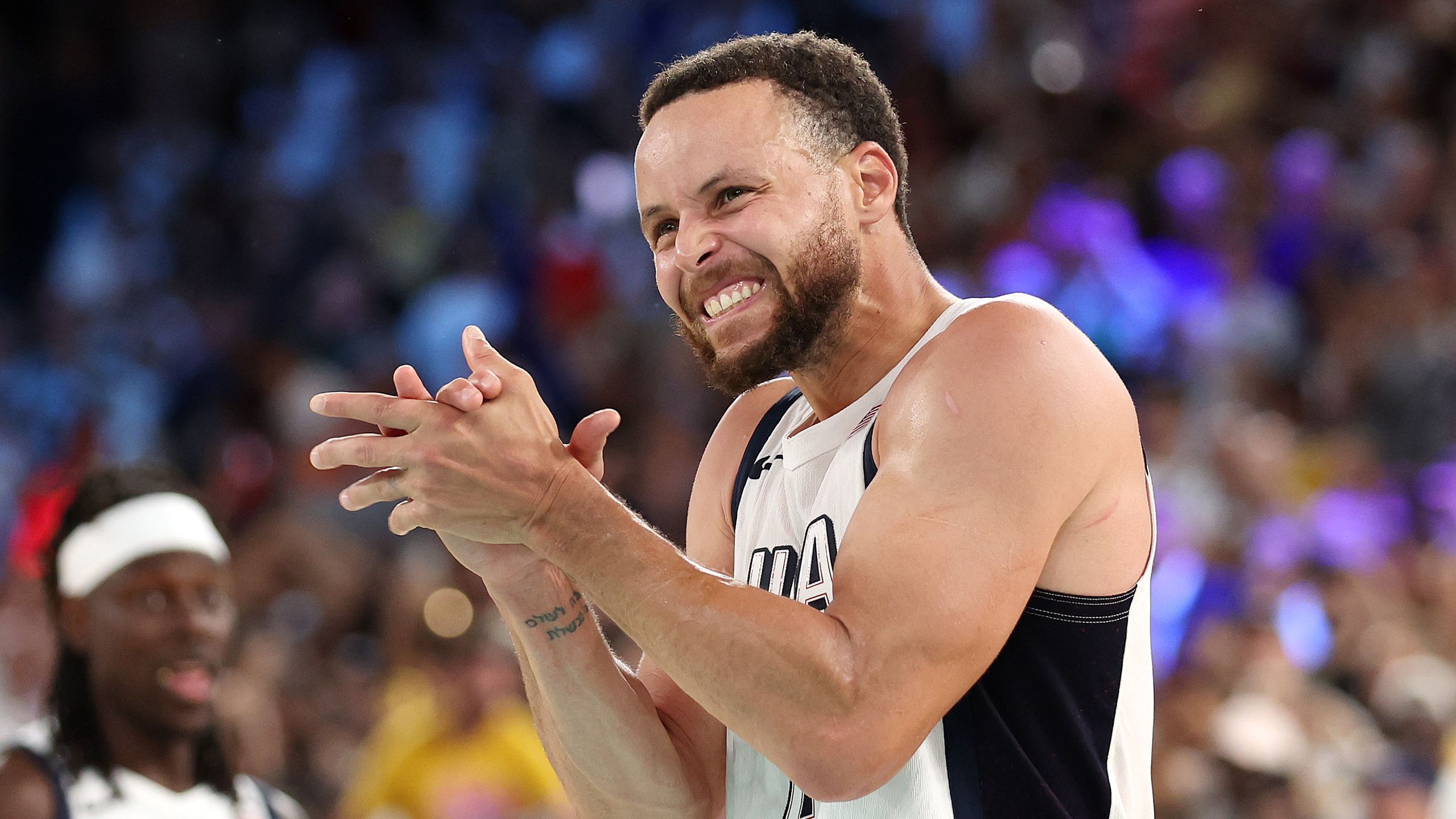 Paris 2024: Steph Curry stars as USA overturn 17-point deficit to avoid ...