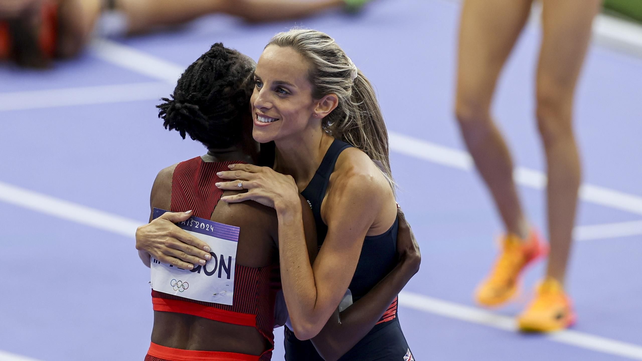 Team GB's Georgia Bell storms through for bronze in 1500m final with ...
