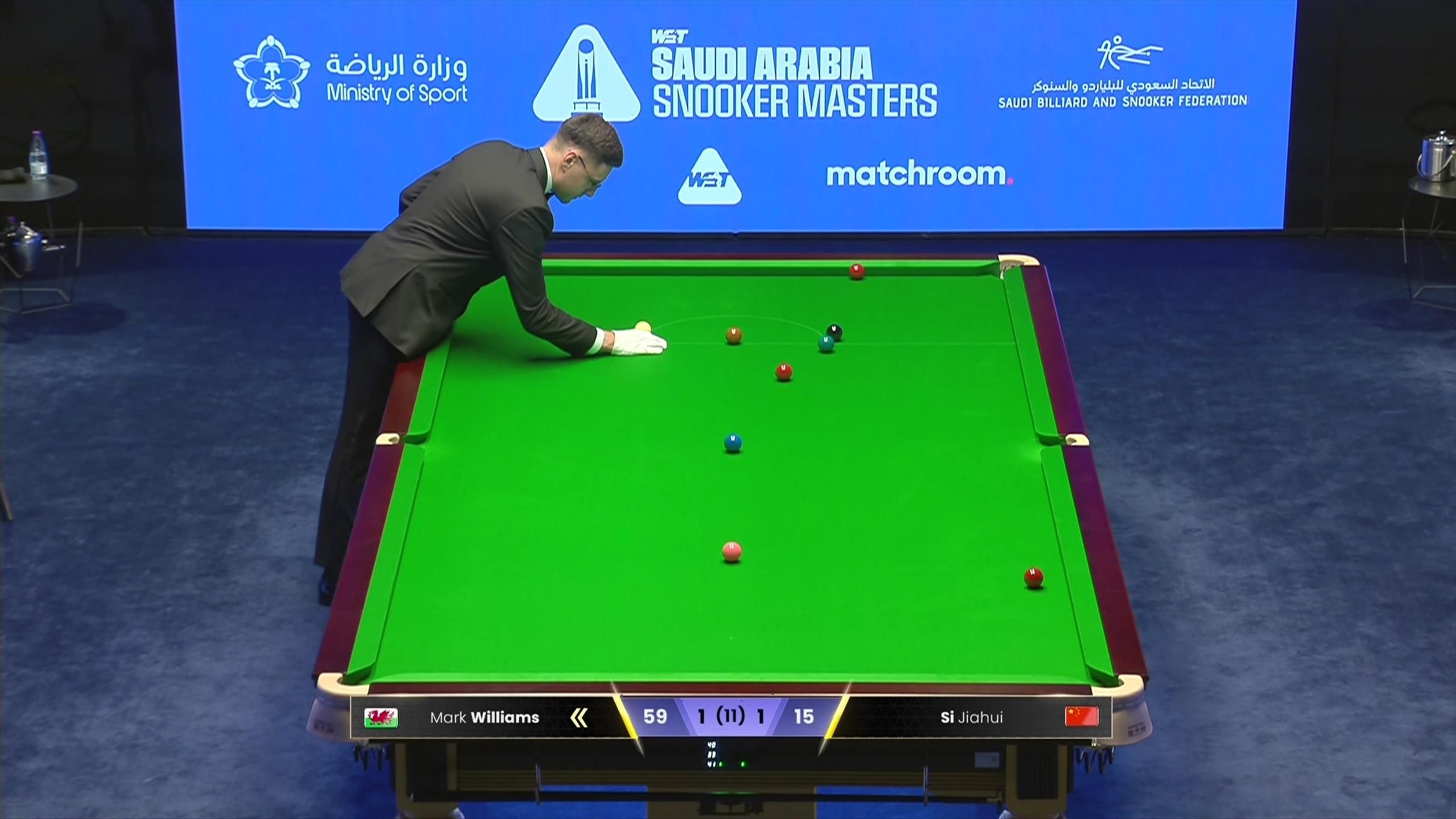 ‘Thankfully the referee didn’t see it!’ - Mark Williams delights crowd ...
