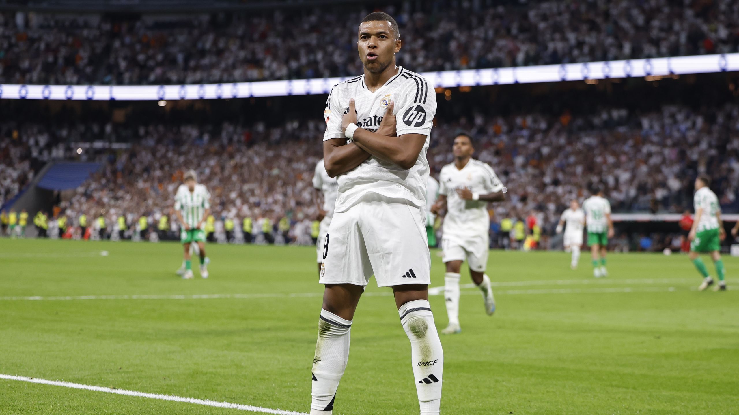 Cristiano Ronaldo backs France star Kylian Mbappe to win Ballon d'Or at ...