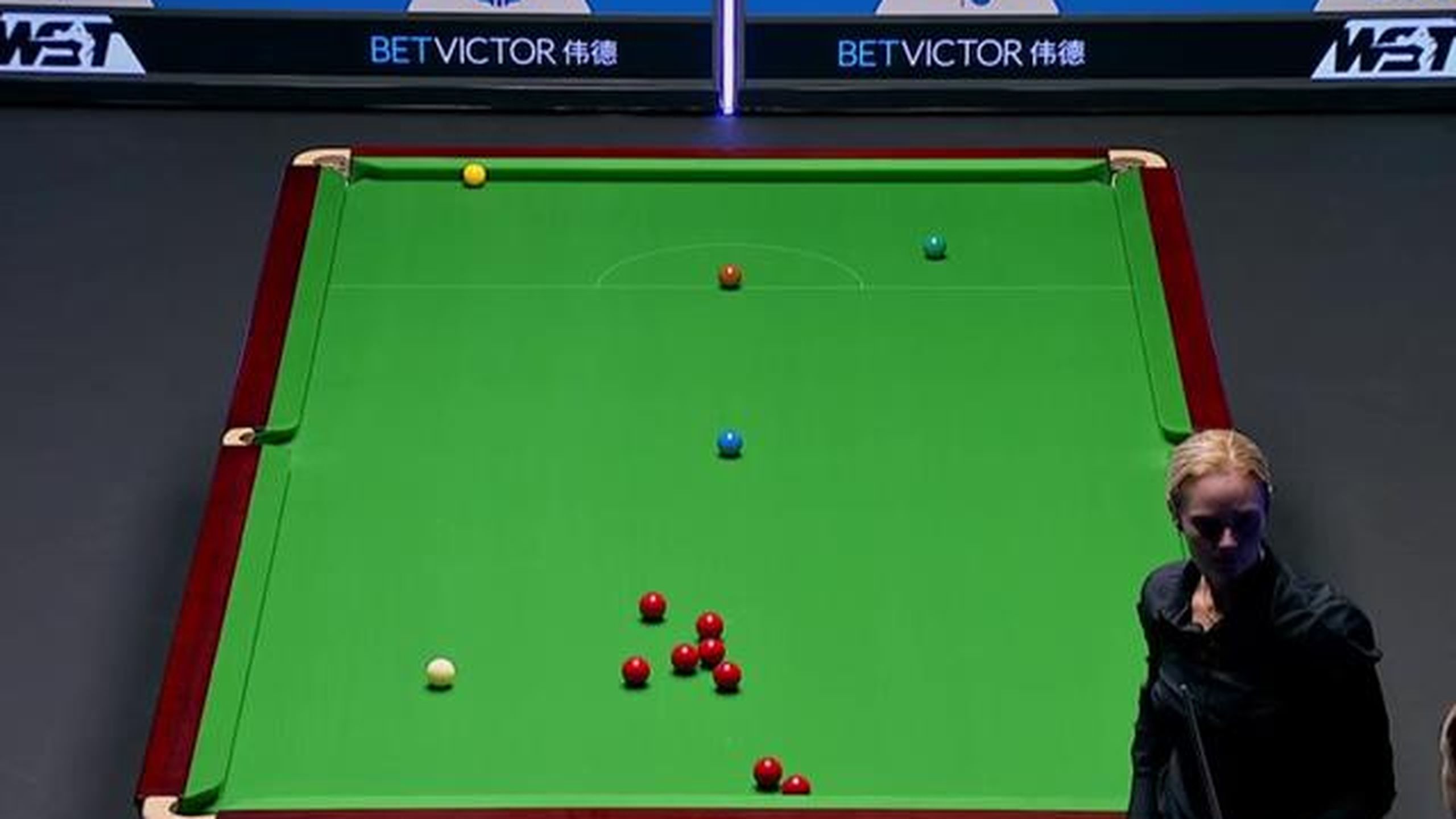 English Open snooker: Reanne Evans left confused after referee calls a ...