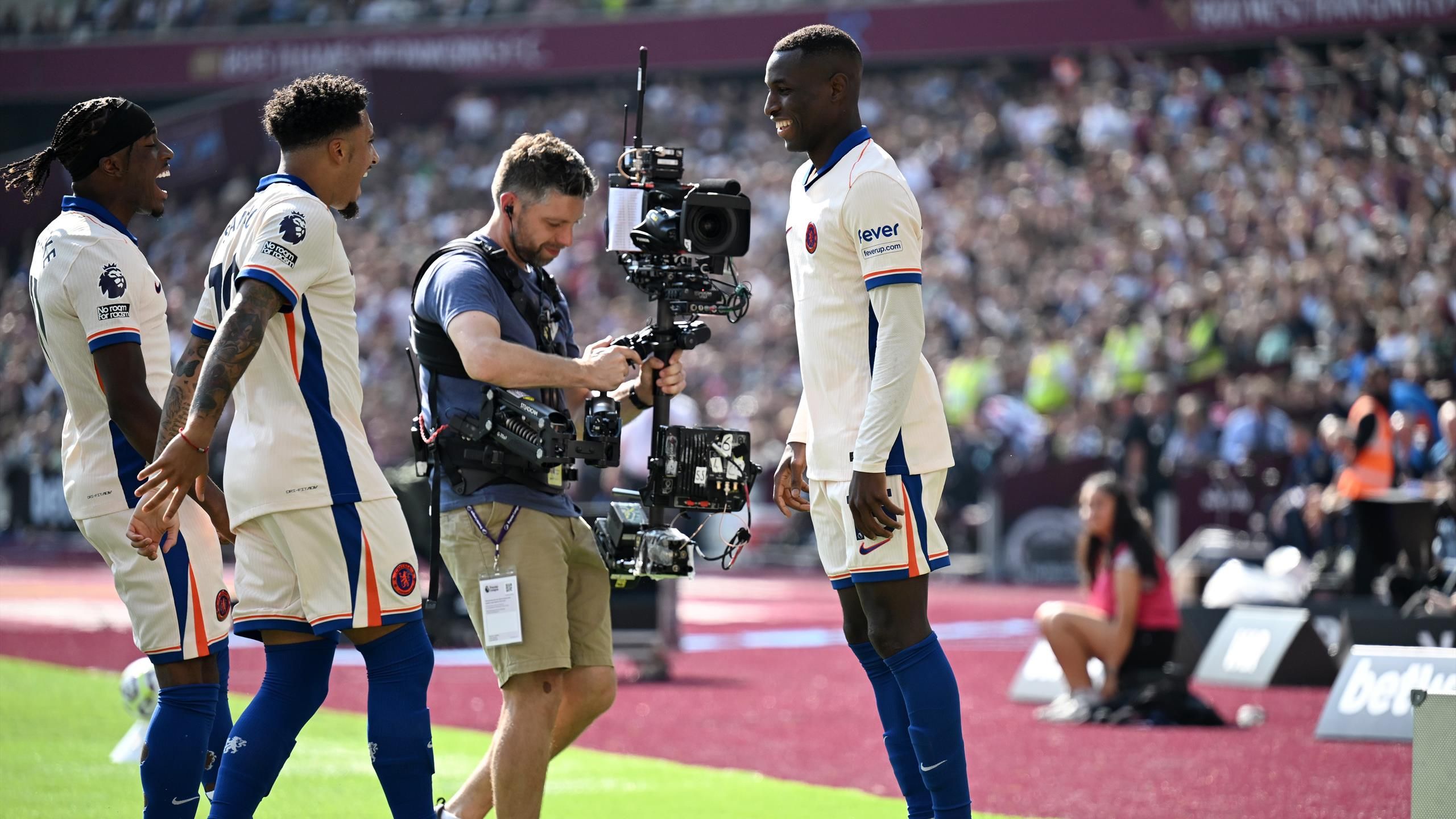 Nicolas Jackson strikes Chelsea into early lead as West Ham ‘caught ...