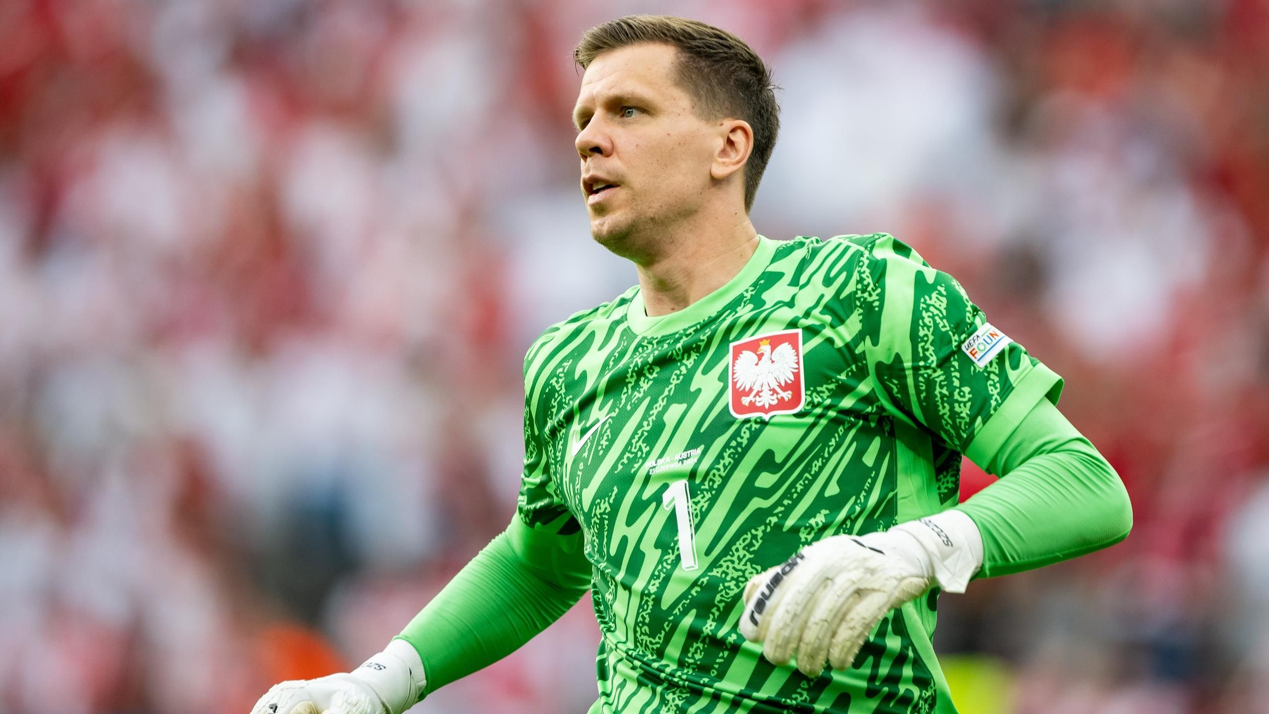 'No guarantees for Wojciech Szczesny' to start as goalkeeper if he ...