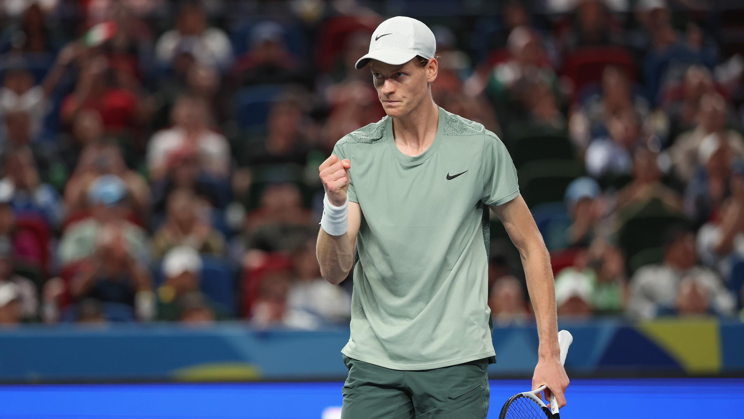 Highlights: Jannik Sinner beats Tomas Machac to reach Shanghai final and clinch year-end No. 1 ...