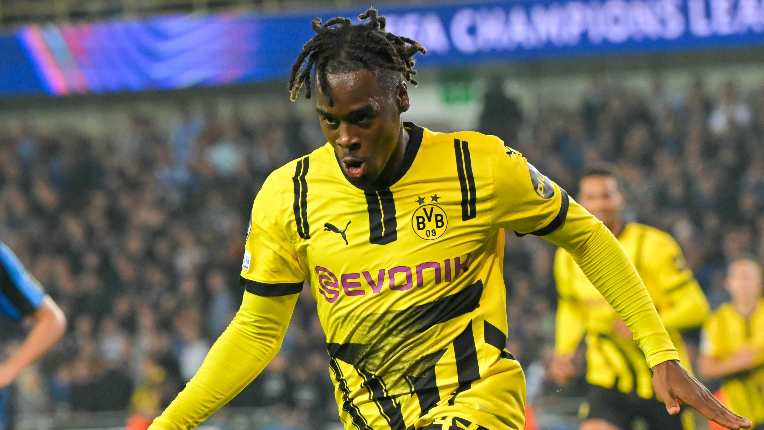 Liverpool face tough transfer battle for Borussia Dortmund winger Jamie ...