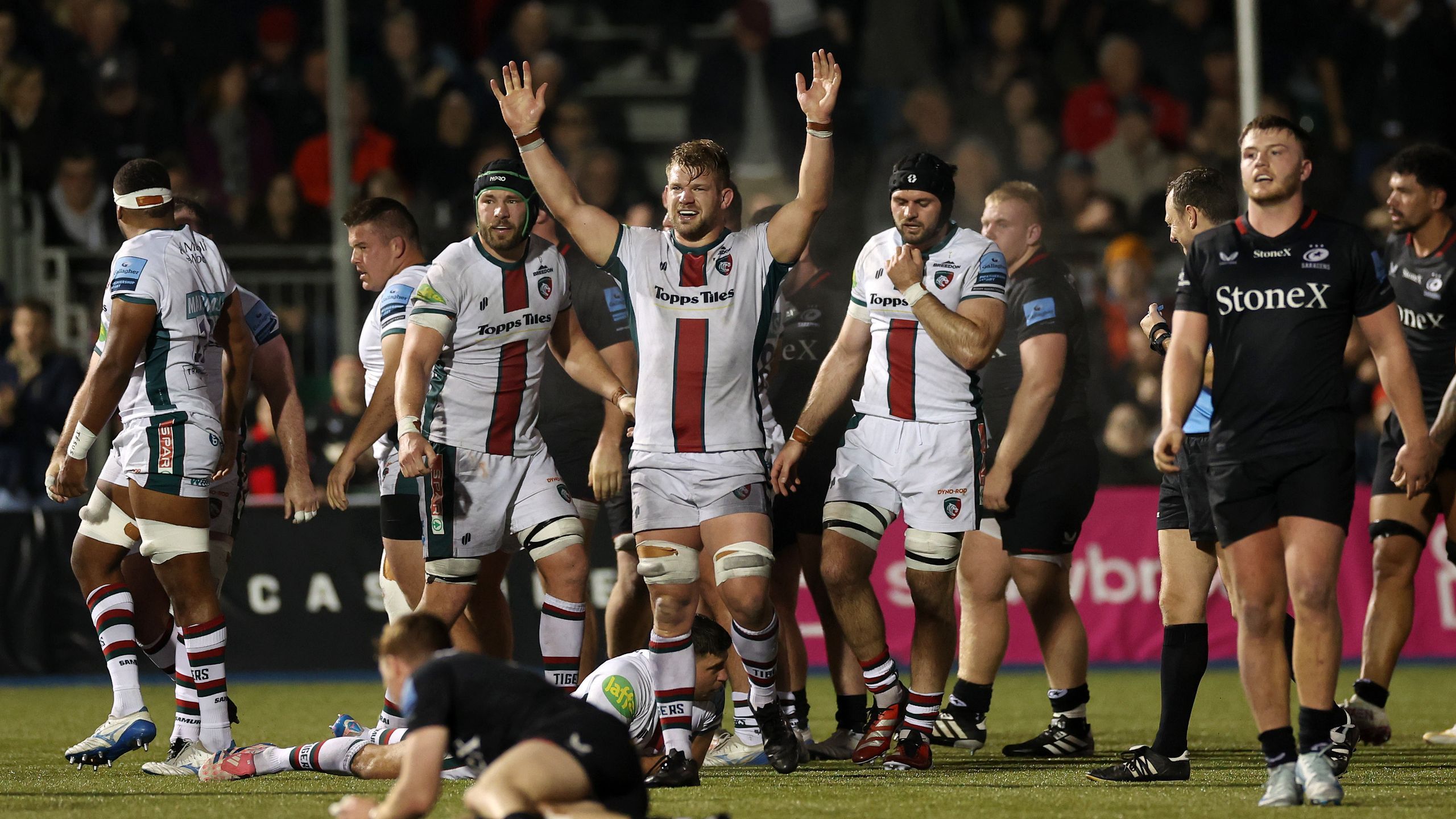 Gallagher Premiership: Leicester hold off Saracens comeback, Bath ...