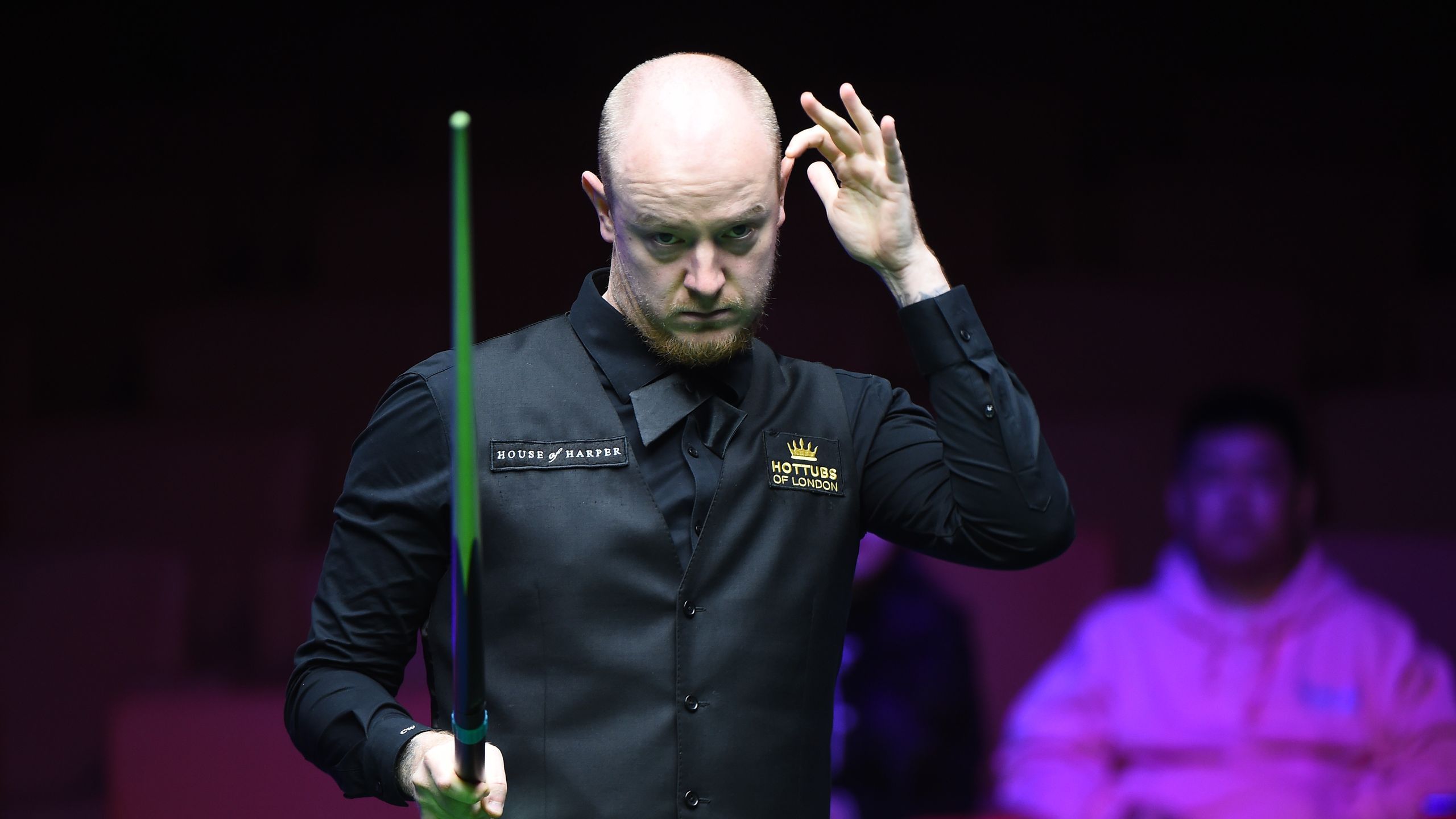 Chris Wakelin scraps past Xiao Guodong to reach International ...