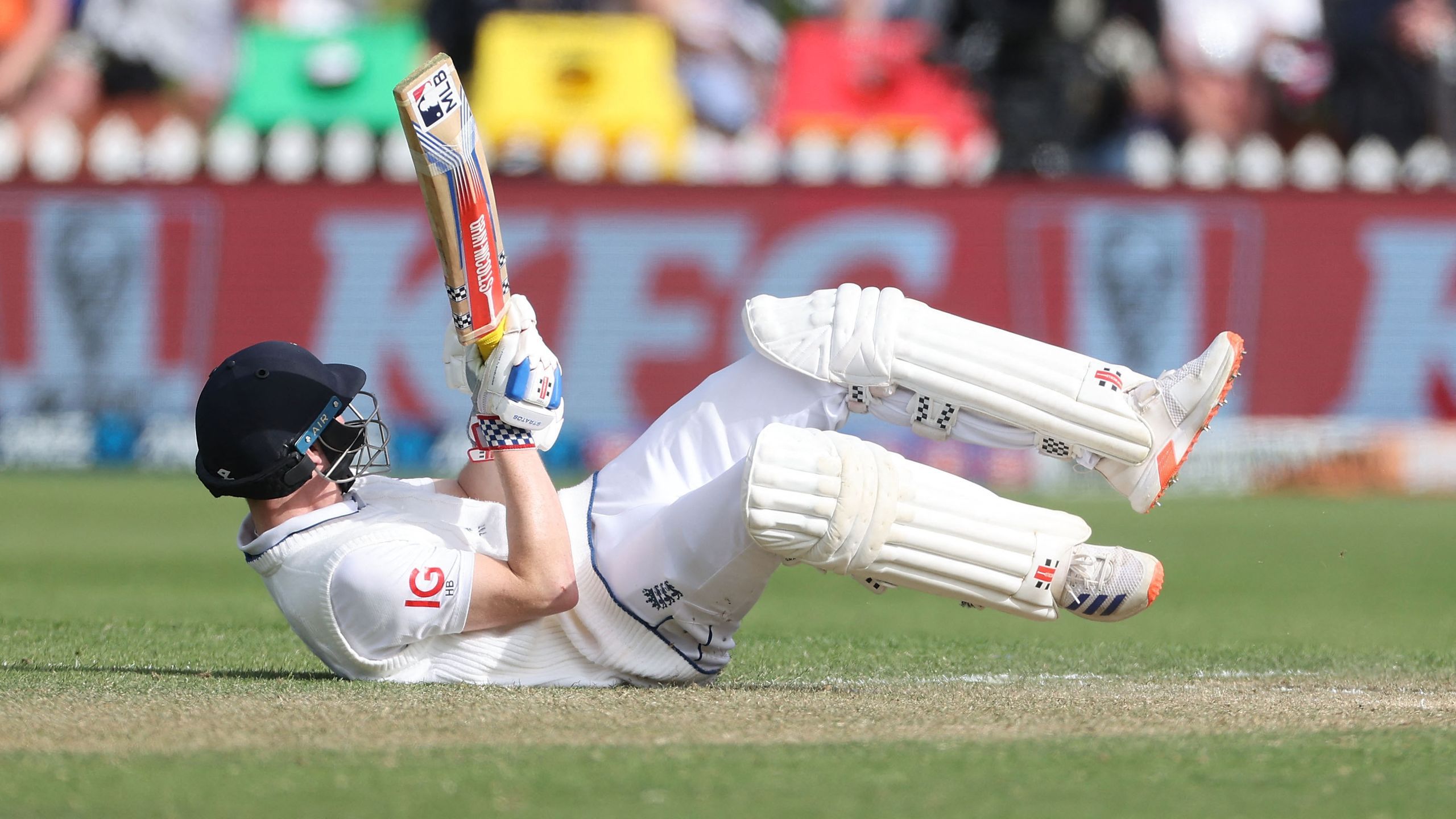 New Zealand v England: Ben Stokes hails ‘bravery’ on ‘snake pit’ wicket ...