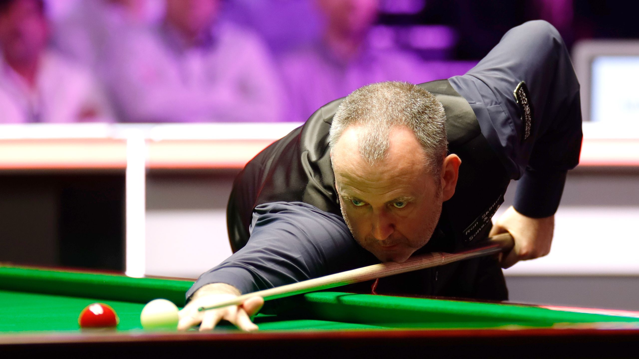 'I dropped everything' - Mark Williams explains bizarre injury after ...